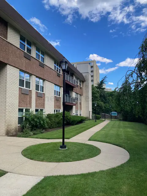 Edgewater Studio rental