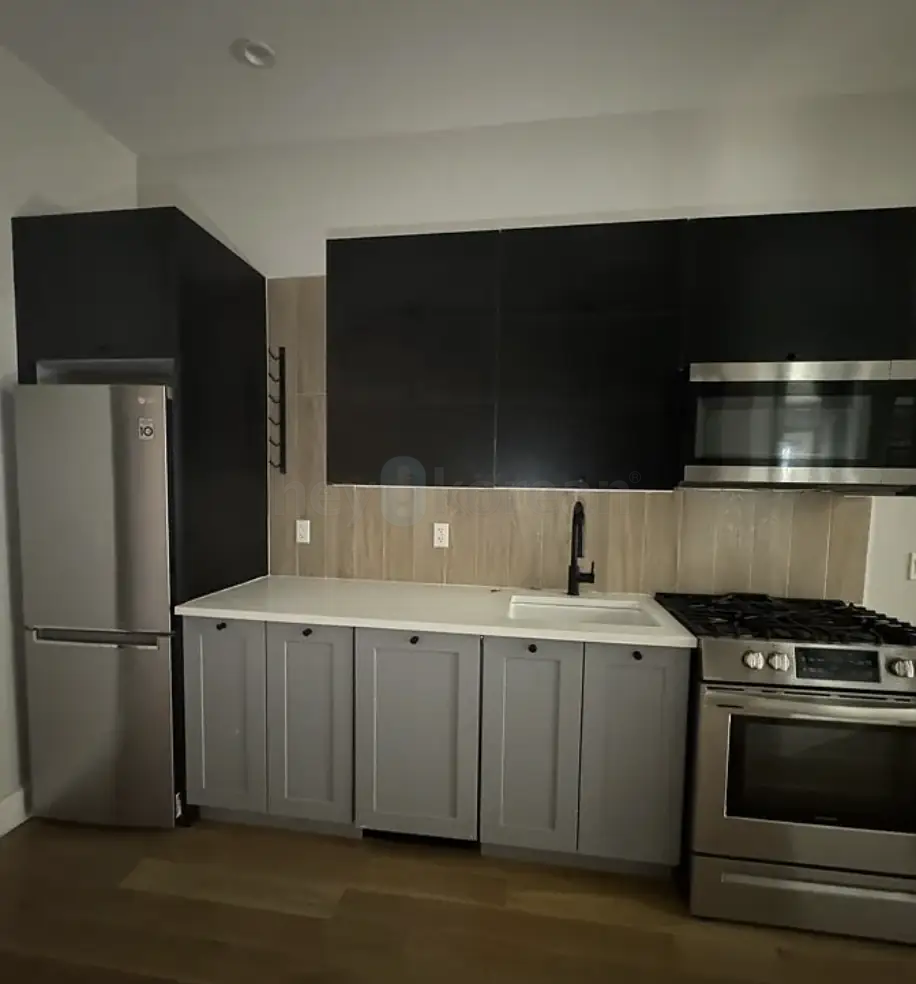 2B2B @ The Heights, 뉴욕 버스 정류장까지 도보 1분, 노 보증인, 인 유닛 런드리