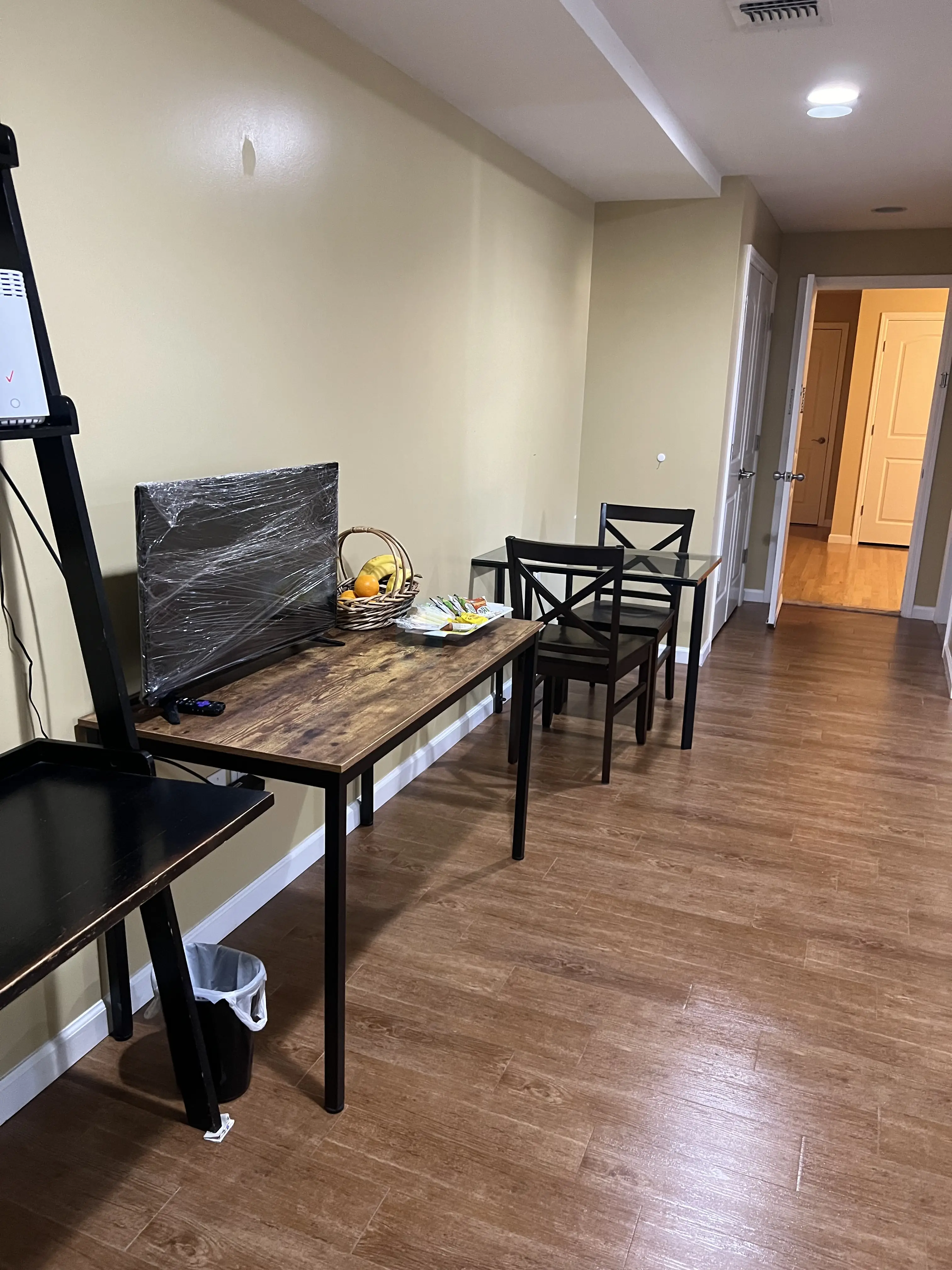 펠팍에 조용하고 깨끗한곳원베드와 응접실과 화장실이 구비되어 있고 입구를 따로 쓸수있어 편한곳