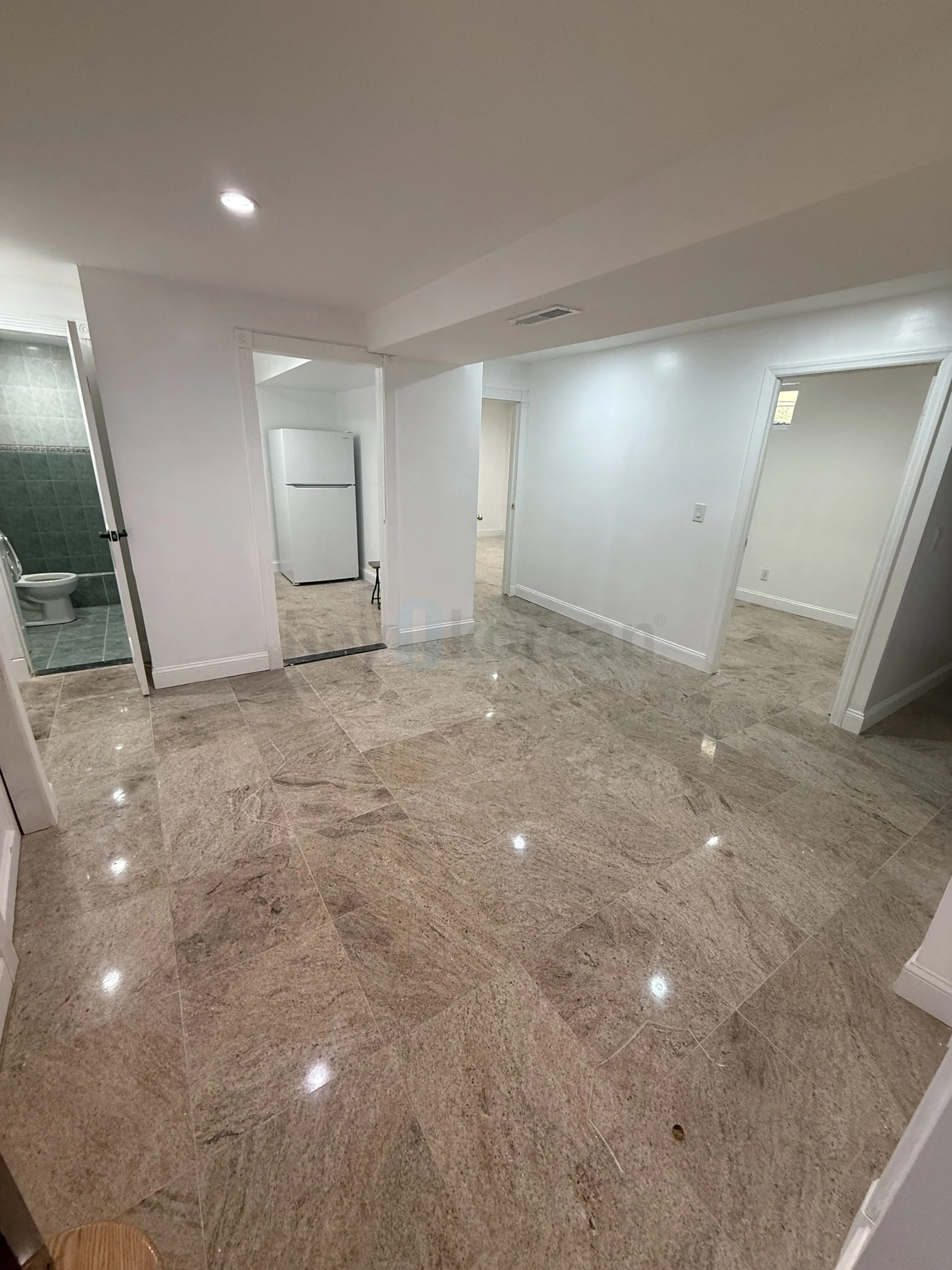 Brand new Simi basement 2 bedrooms including all utilities $1600