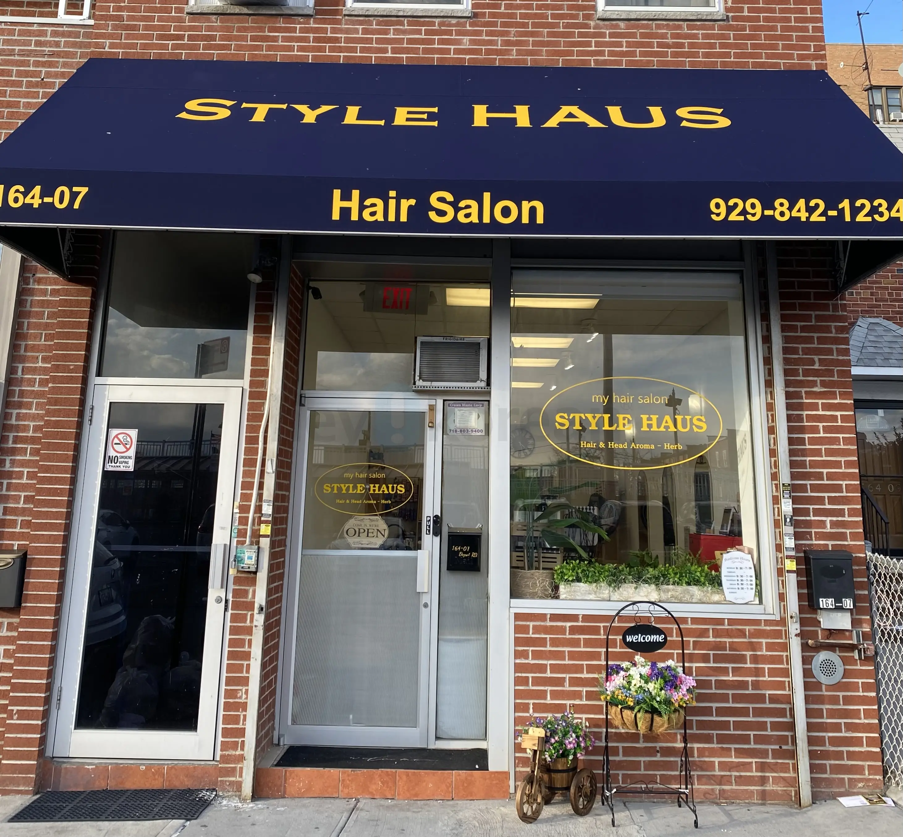 STYLE HAUS hair salon 체어/룸 렌트