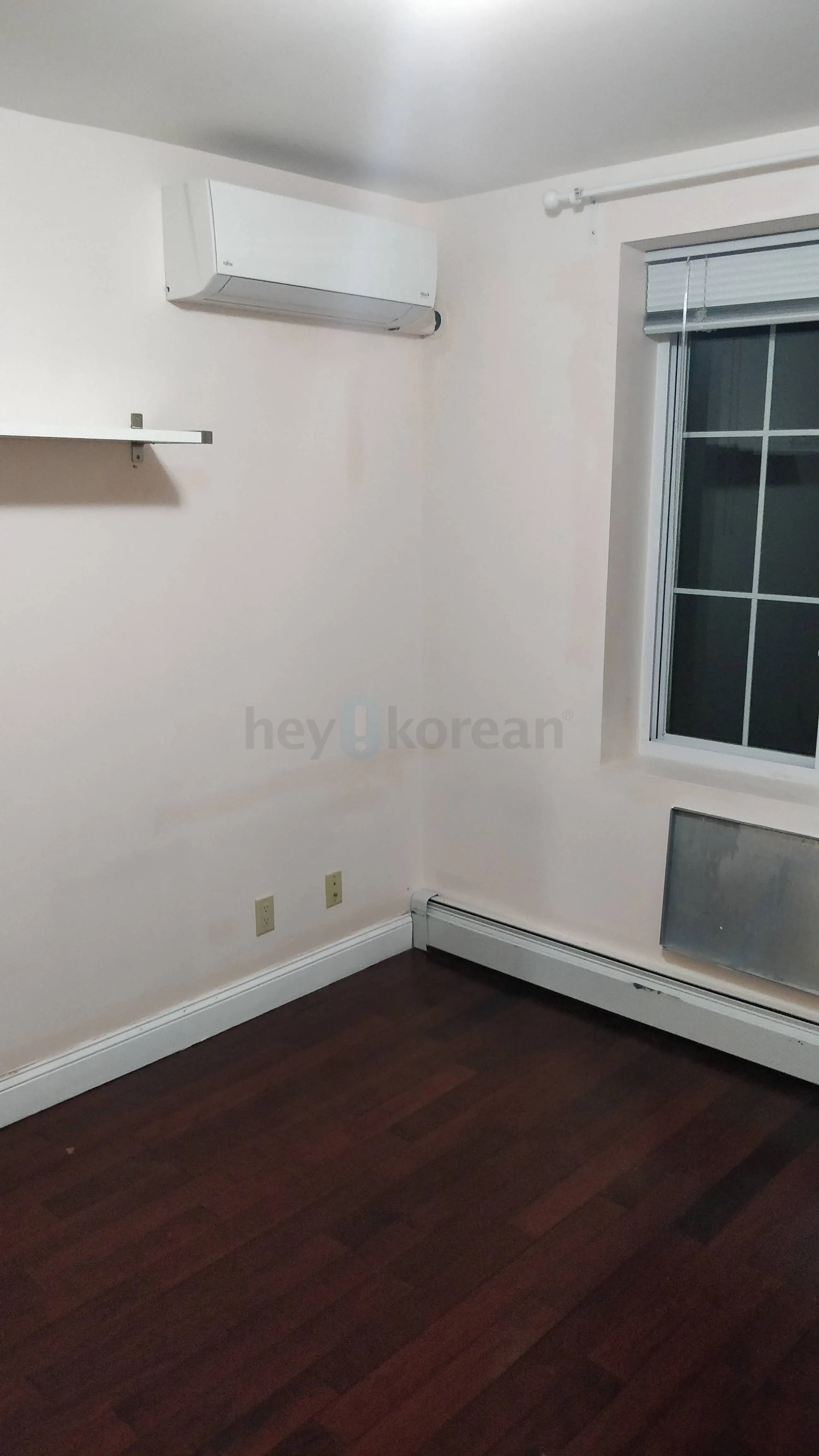 Queens Fresh meadows 3 bedroom 2 bathroom DUPLEX NO AGENT FEE
