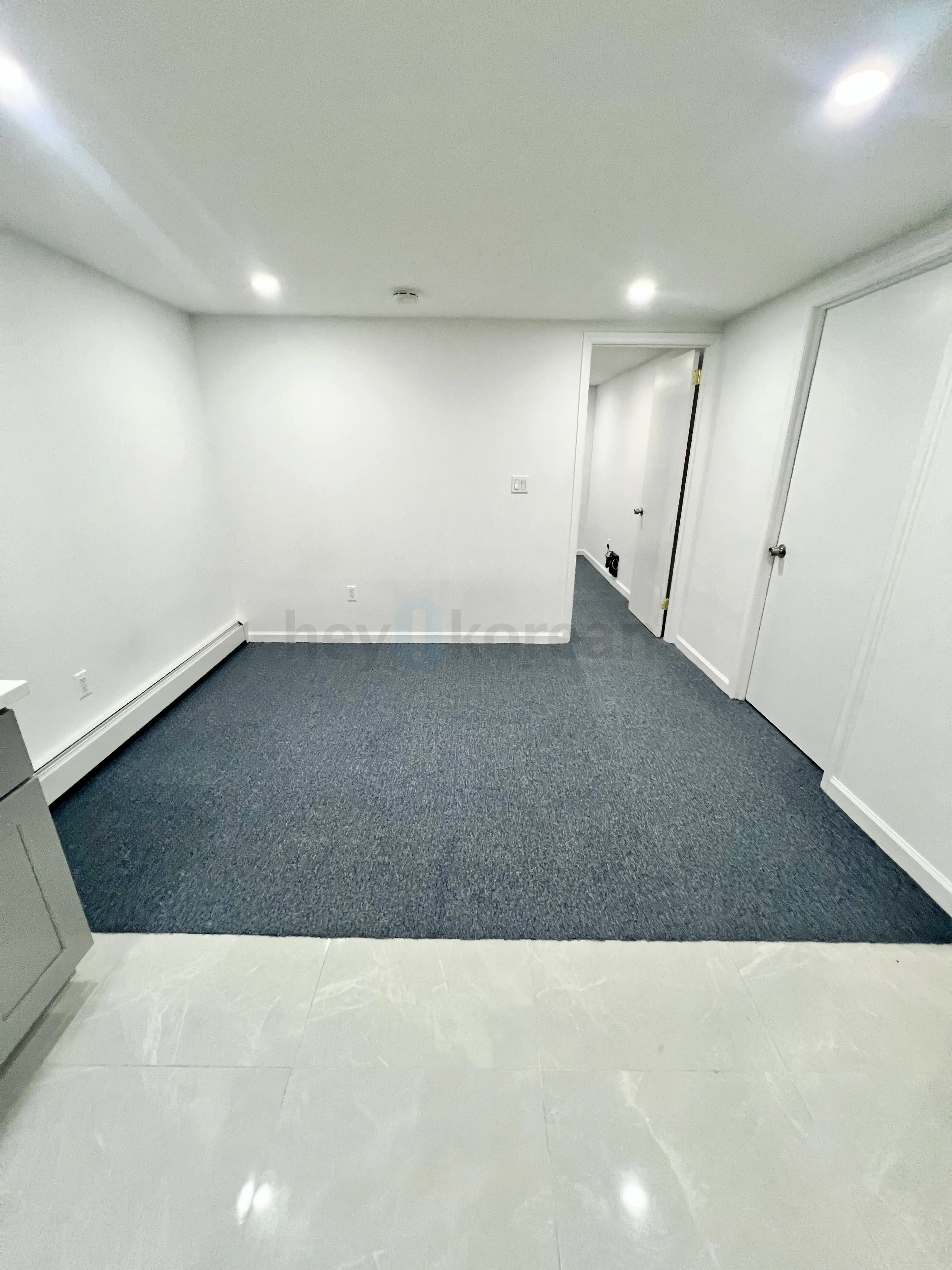 168 St. 36 Ave. LIRR도보, 새로쉬리된 1층/반지하 2BR, 다포함