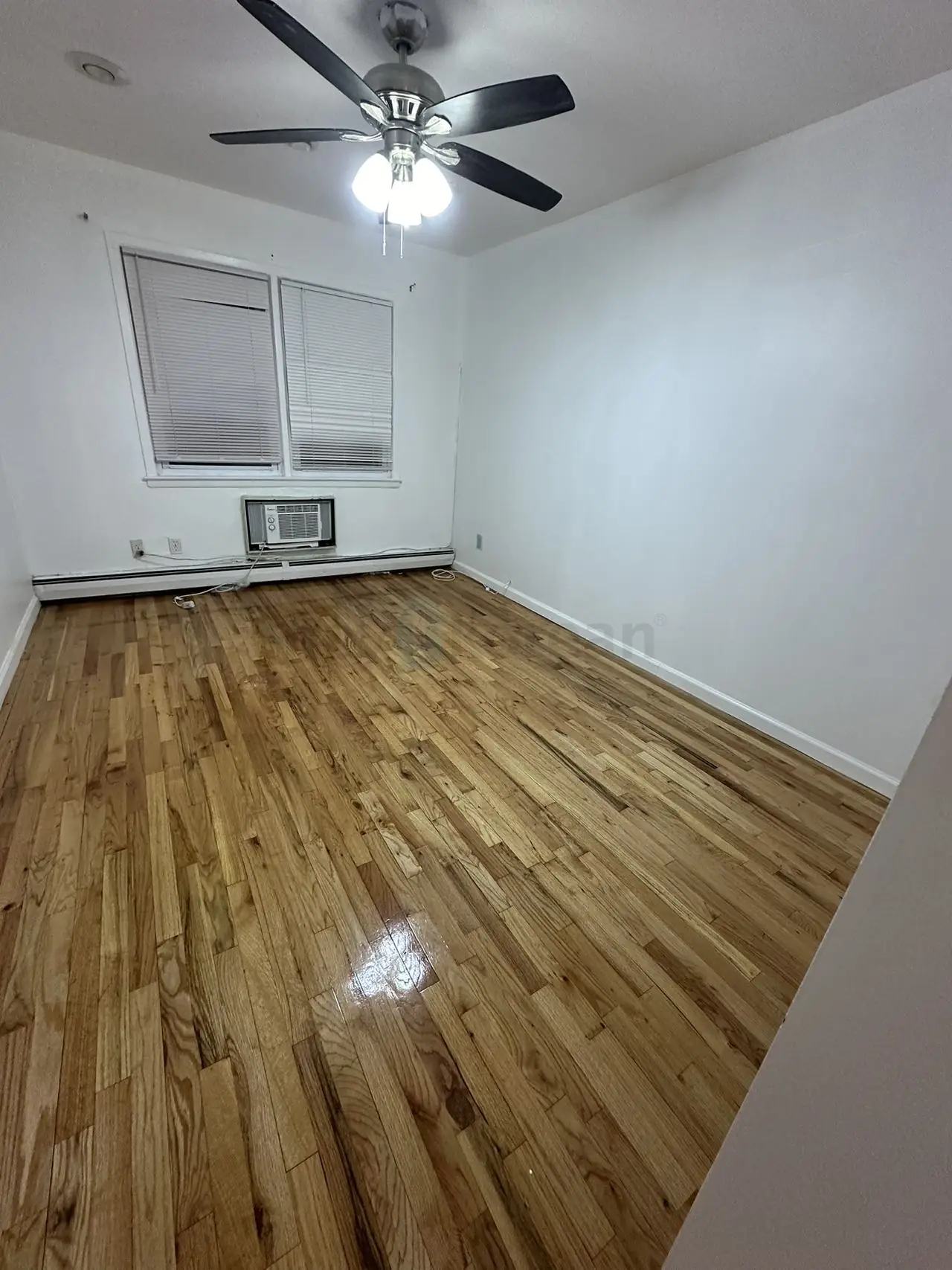 1st Floor & basement 3 bedrooms/bath/living room/kitchen/parking/laund