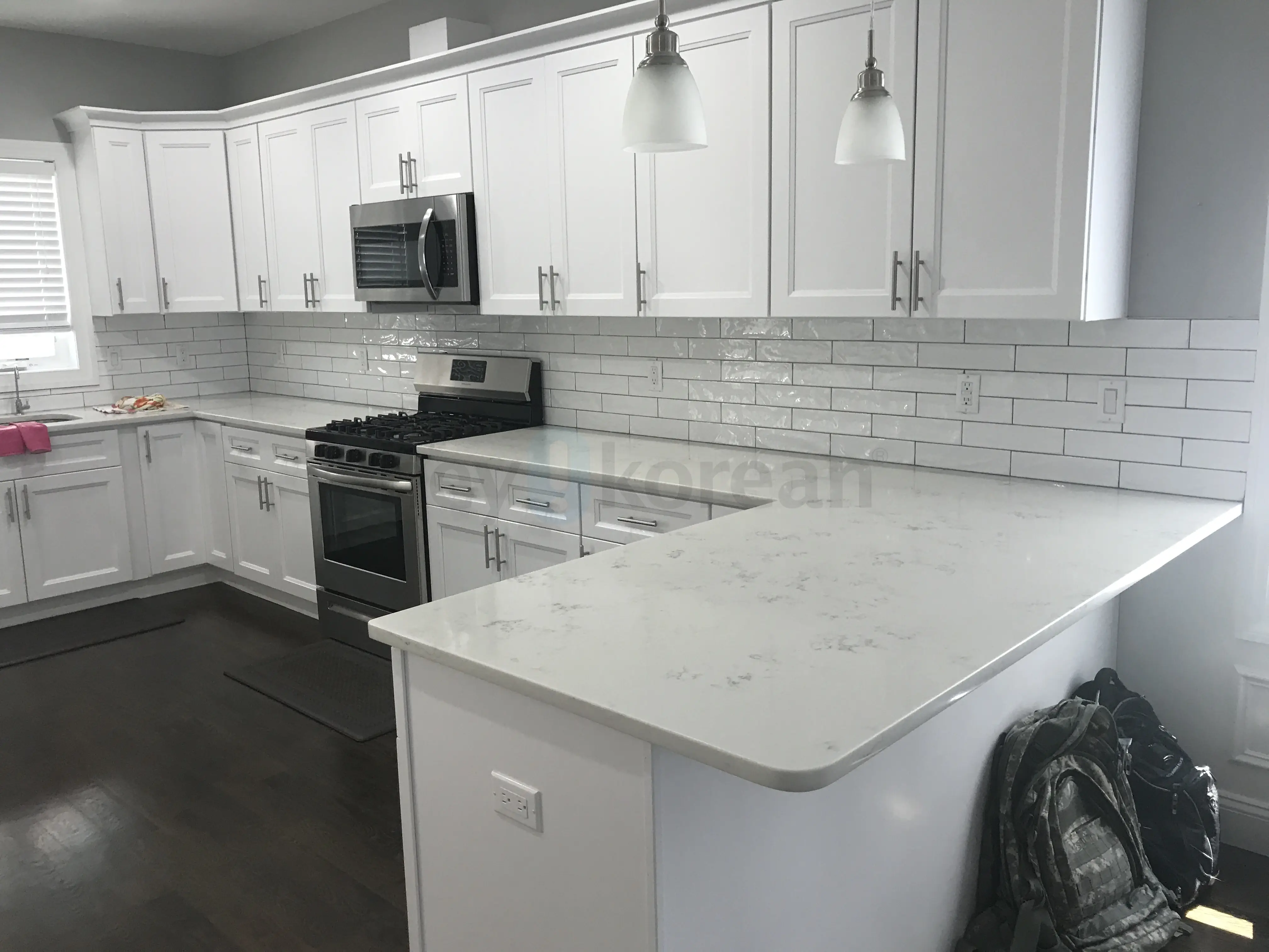 Looking for a Roomate! No additional Fees, Util, parking included