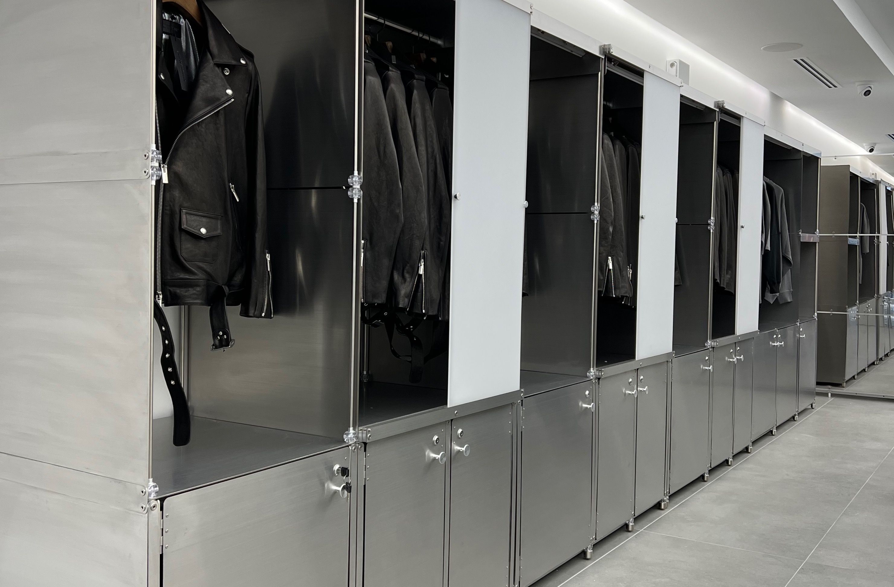 * Hiring store part-time Staff