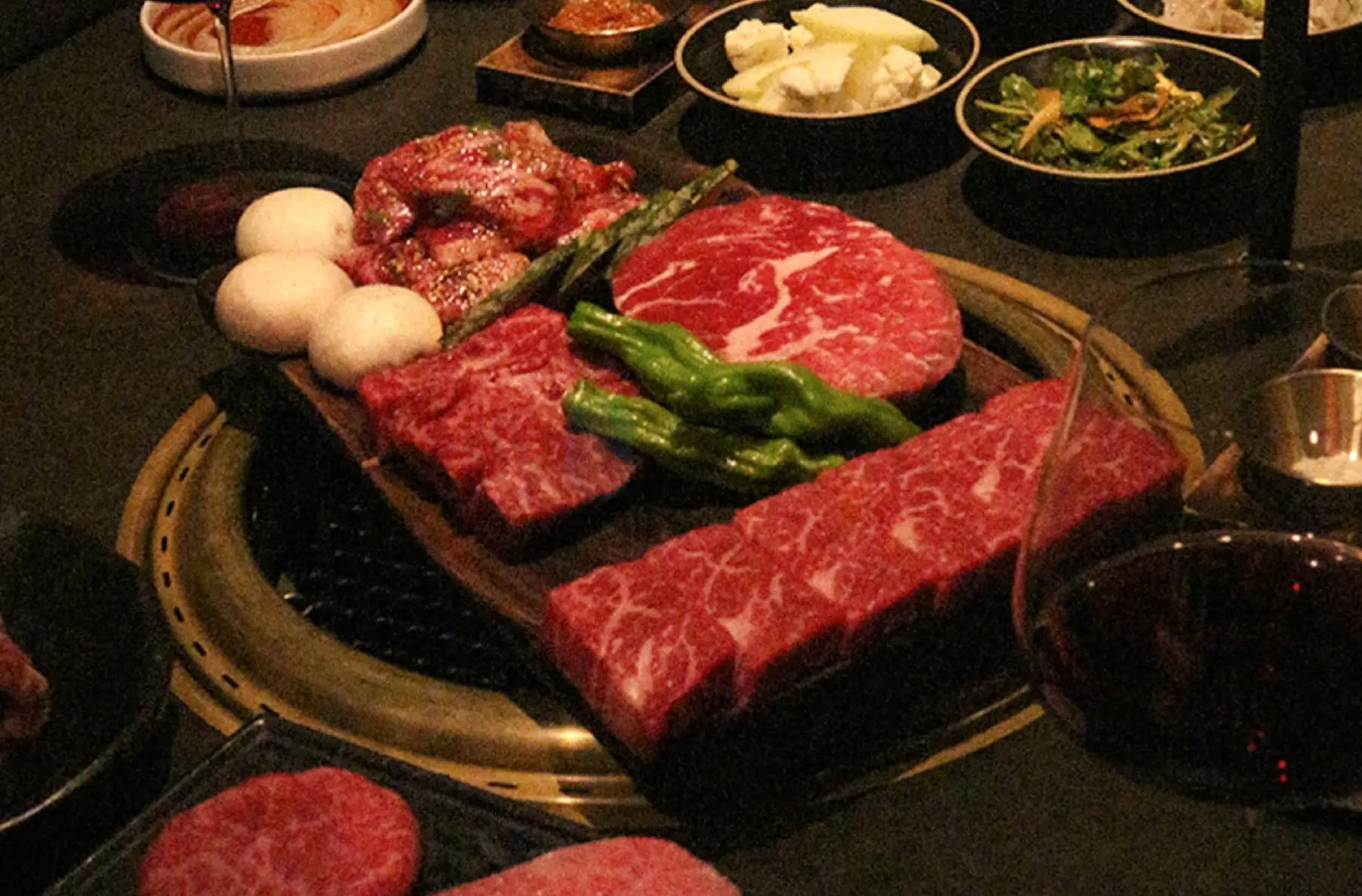 SOJU HAUS 에서 함께 일하실 호스티스, 호스트, 서버 모집합니다.