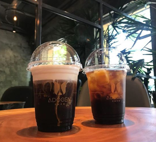ADOGEN Cafe(아도겐)-하노이 만화카페