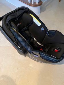 Britax 카시트 + base plate