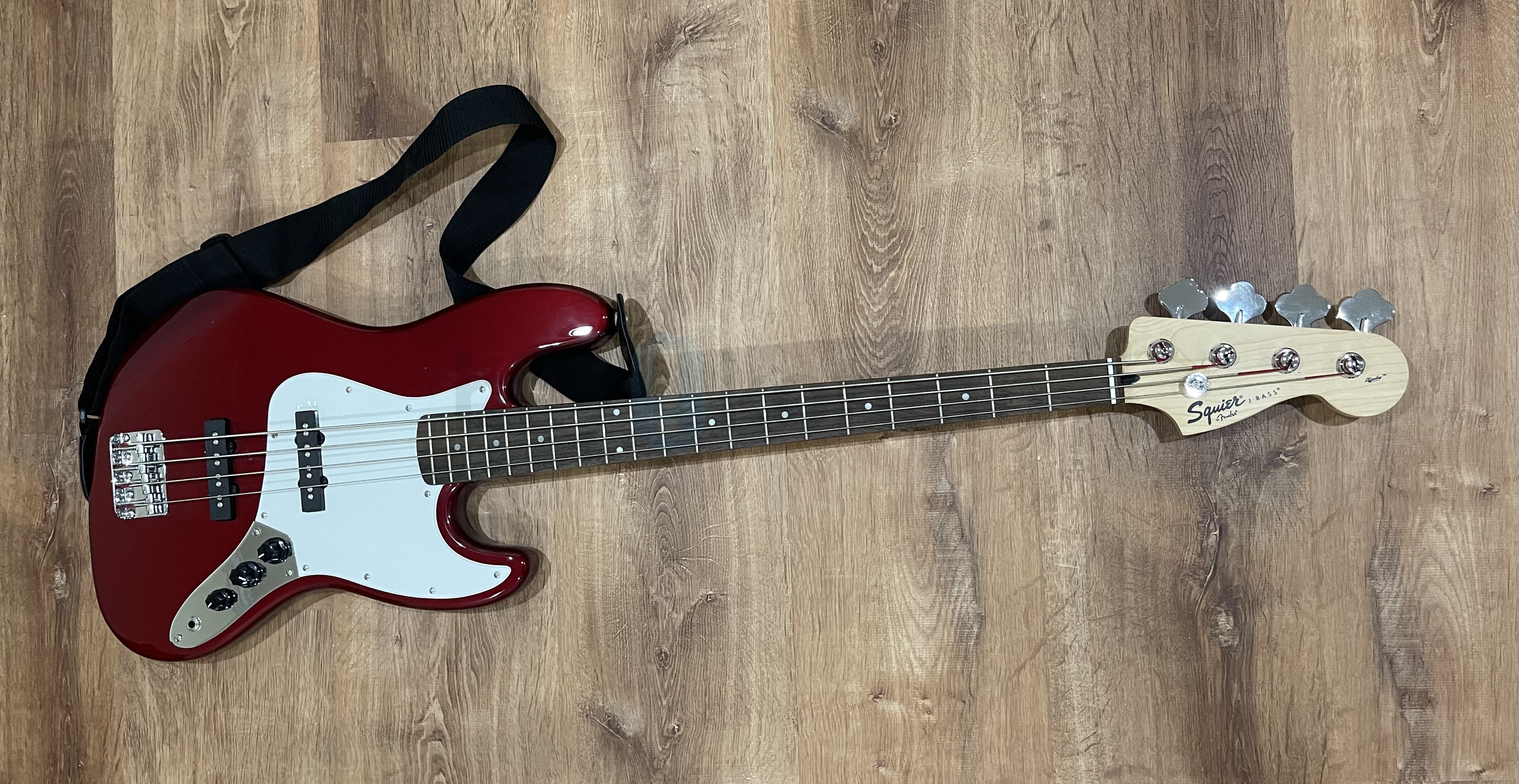 베이스 Squier JBass Red Bass Guitar