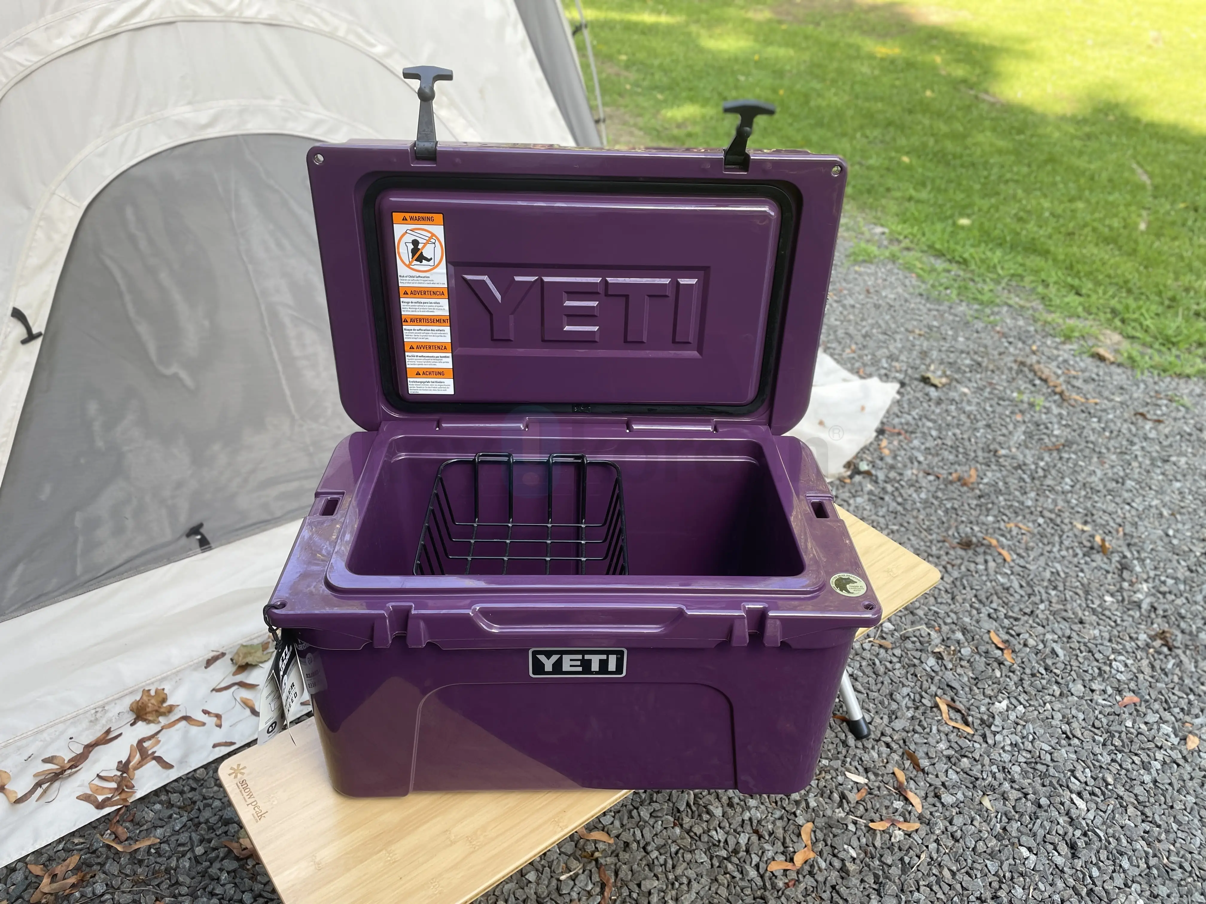YETI TUNDRA 45 HARD COOLER Limited Edition Nordic Purple