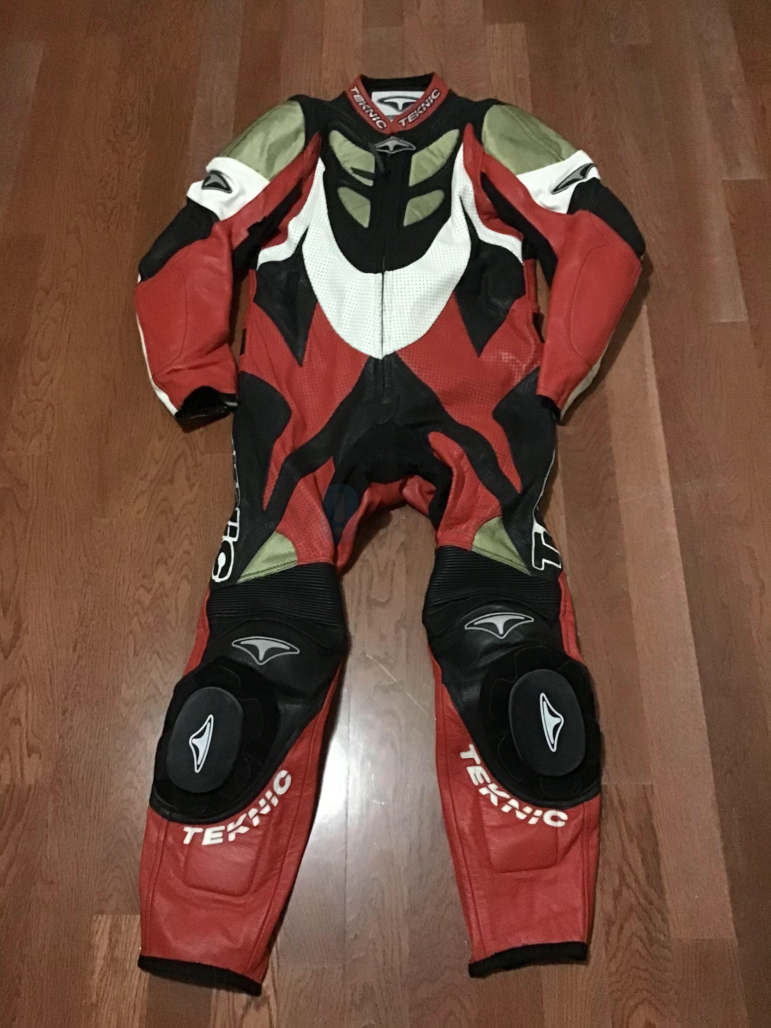 FULL PROTECTION 1 PIECE MOTORCYCLE RACE SUIT SIZE 54/44