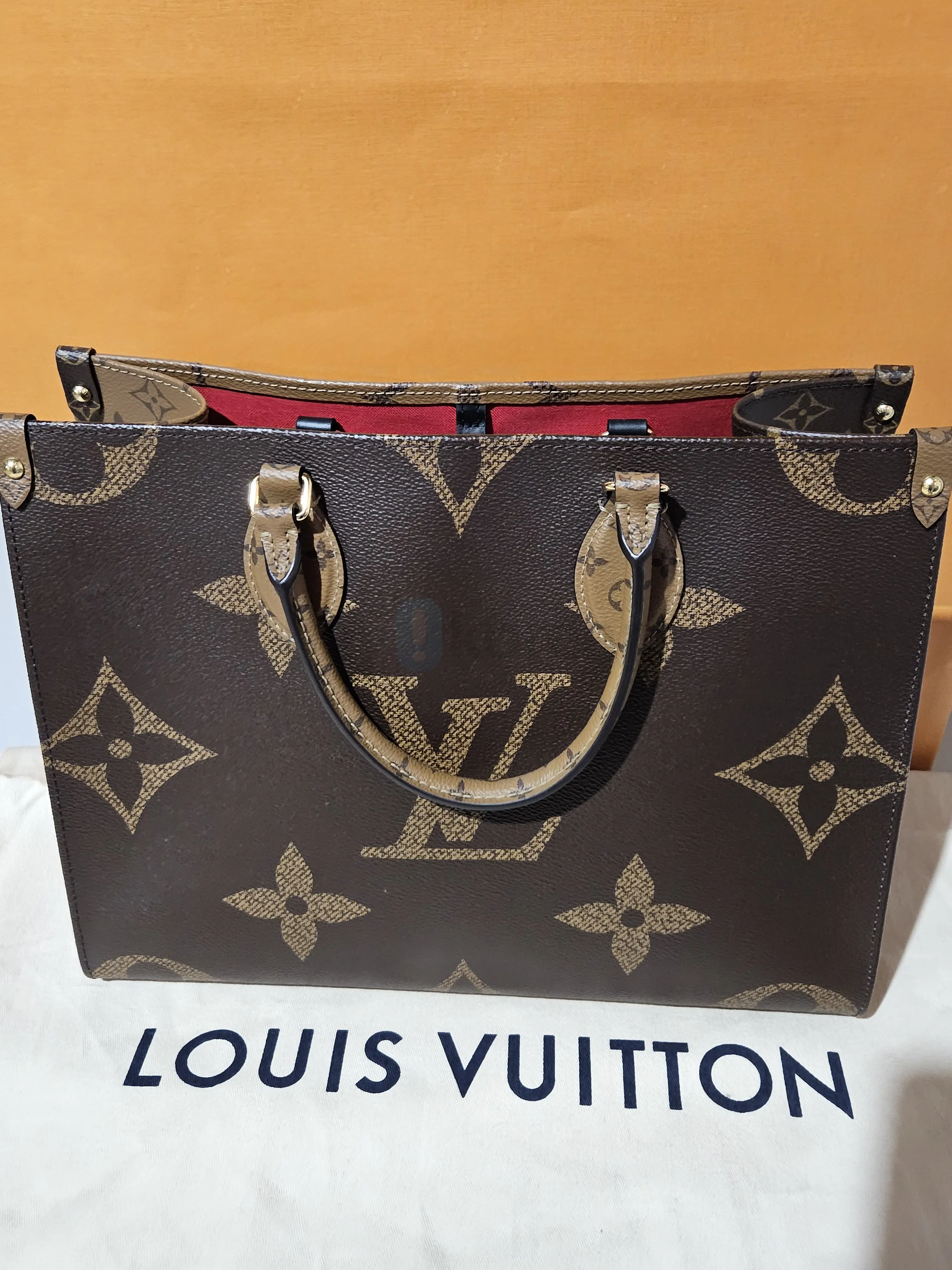 Authentic Louis Vuitton Monogram Reverse On-The-Go MM(정품 루이비통 모노그램 리버스 ...