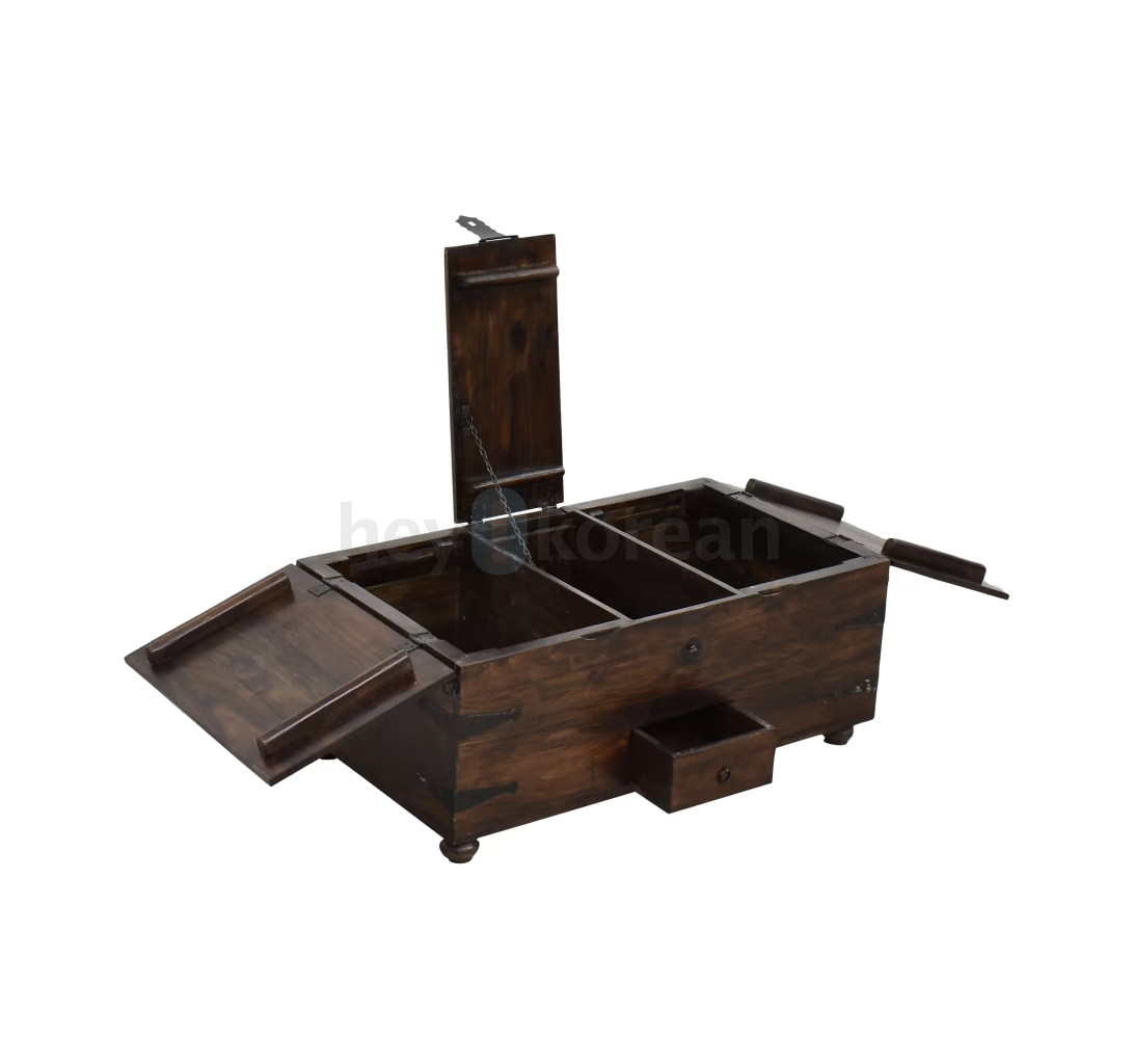 Korean coffee table / 한국 전통 탁자