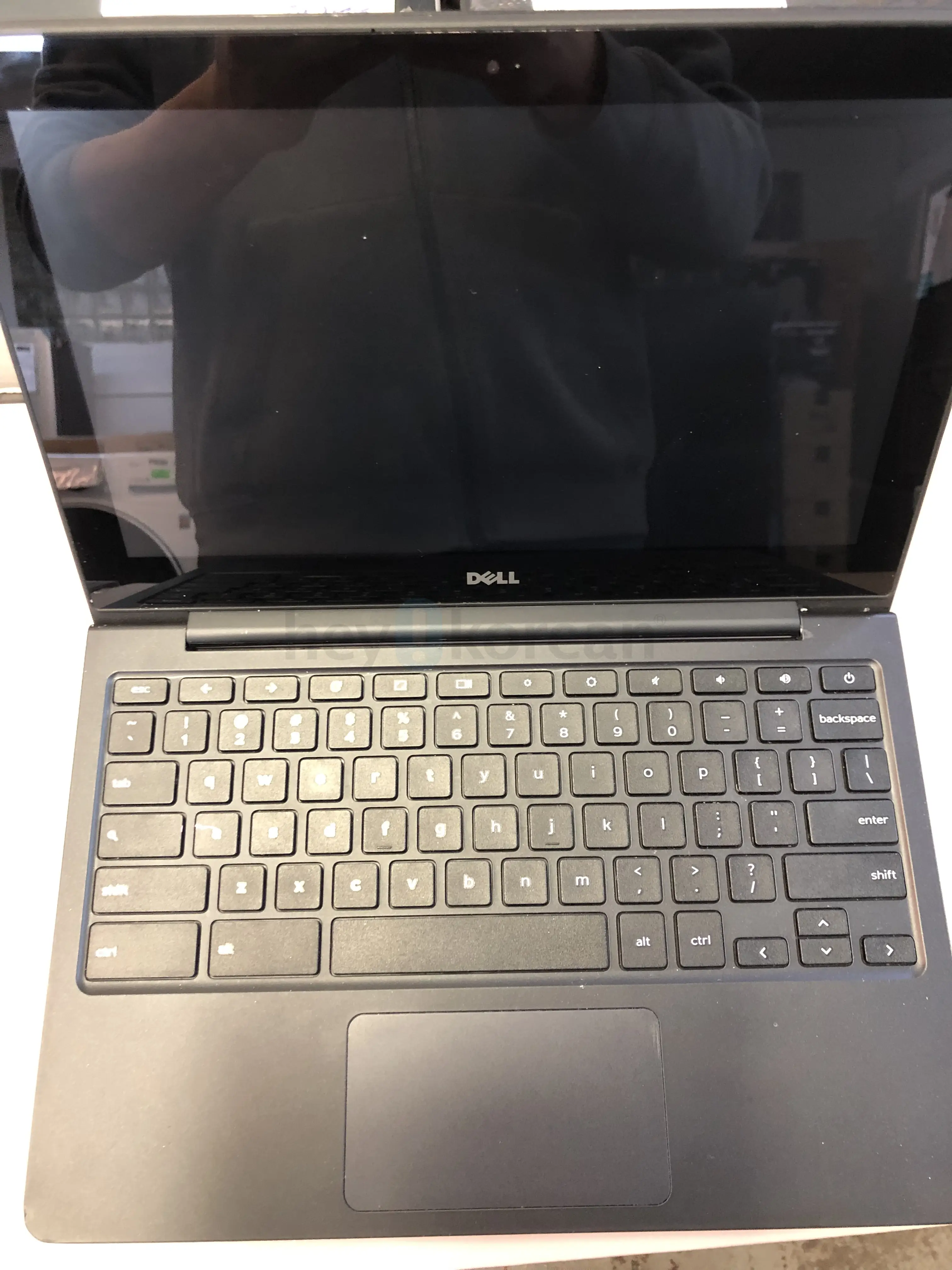 Apple Macbook Air 3rd Gen. Current update and OS - Ventra 13.6