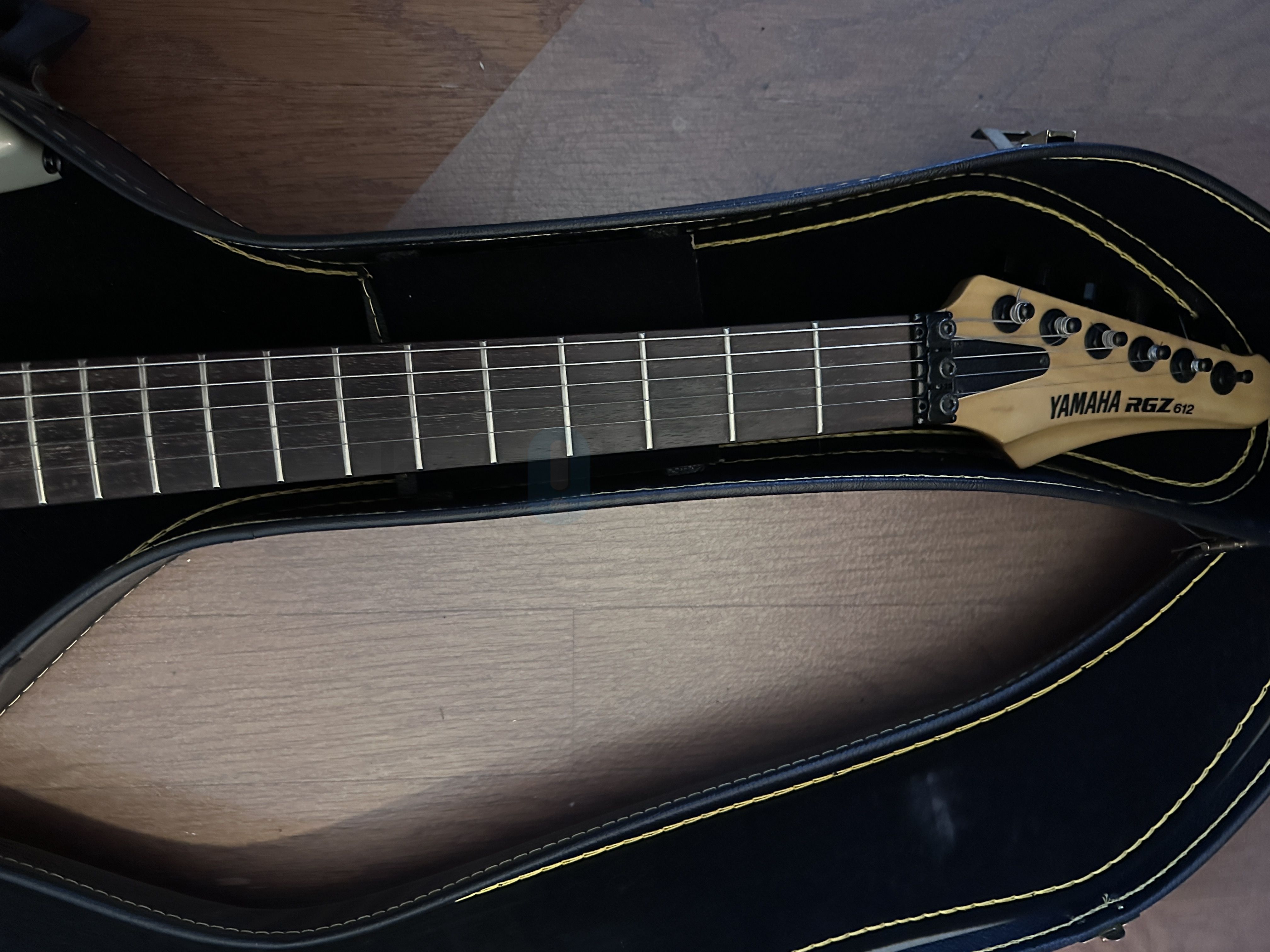 Yamaha RGZ 612 Electric Guitar