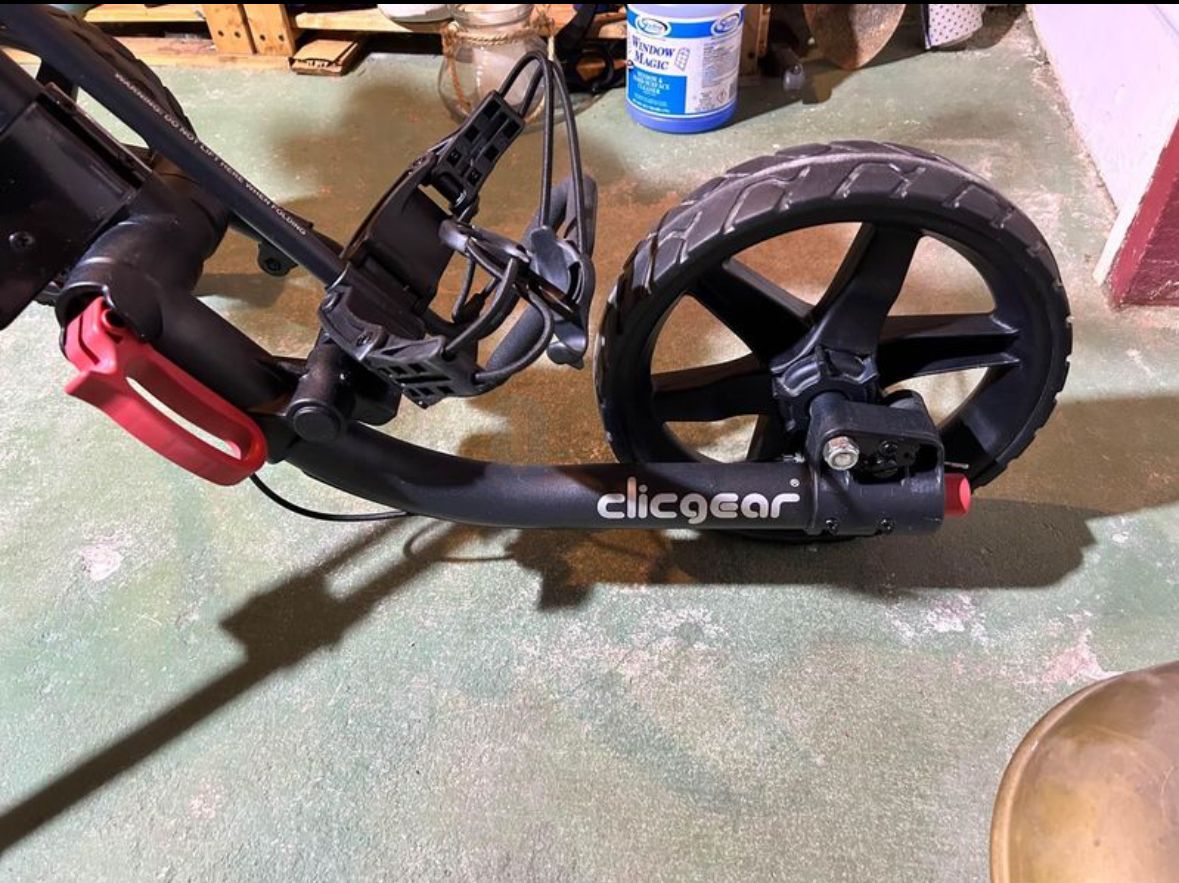 Clicgear 3.5+ used once like new!