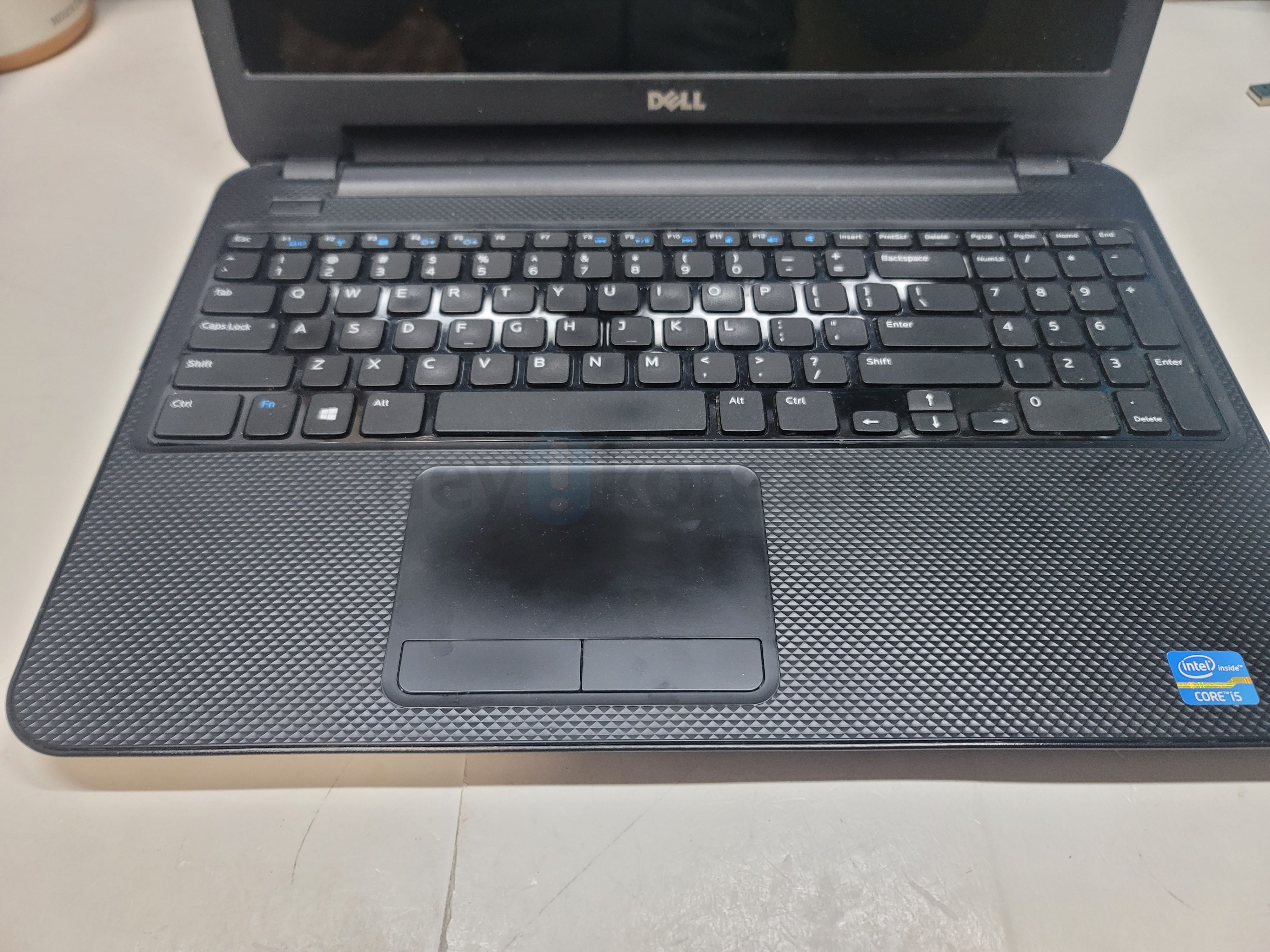 Dell Inspiron 15 -3521