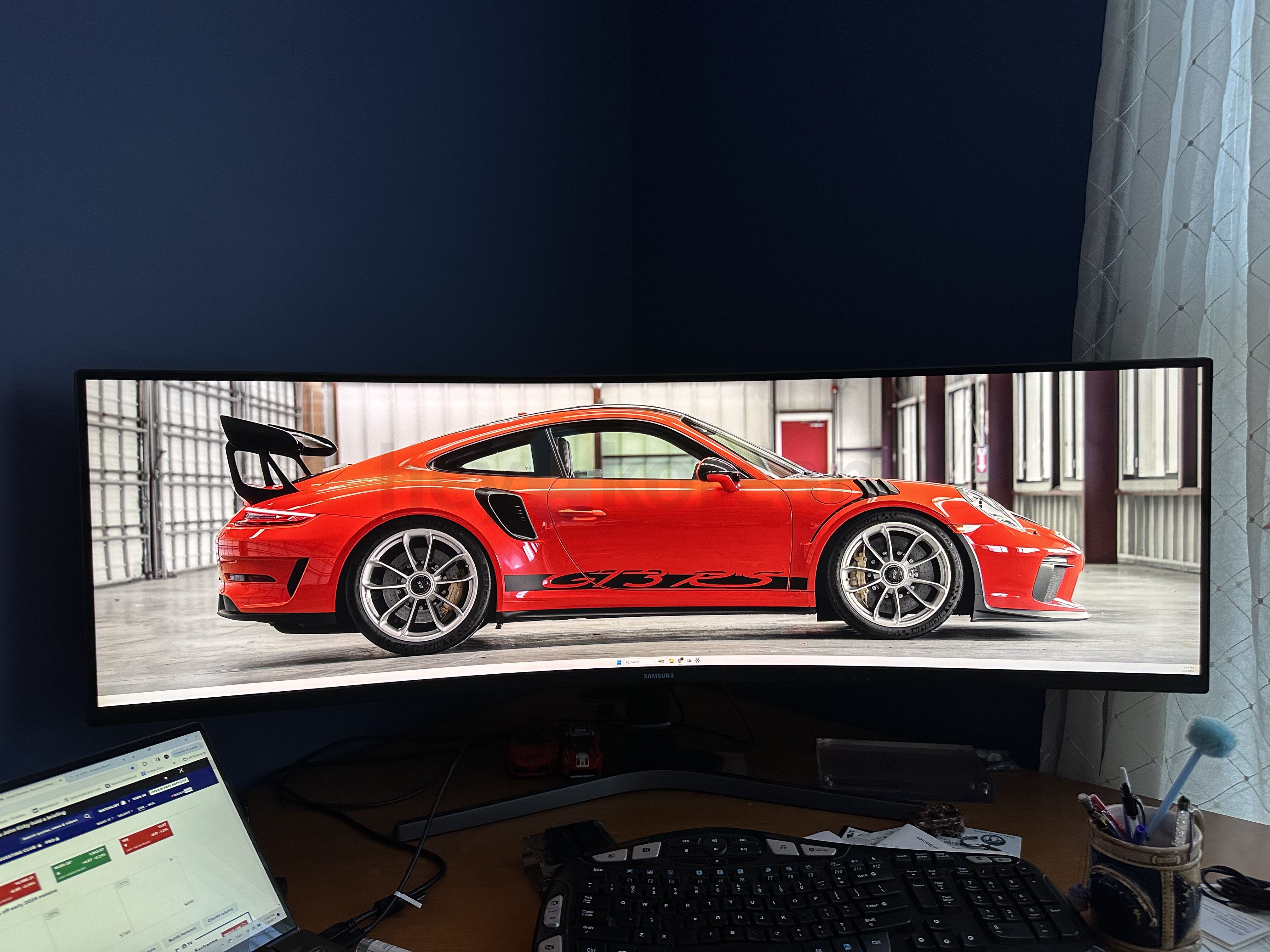 Samsung Odyssey 49“ Curved Monitor