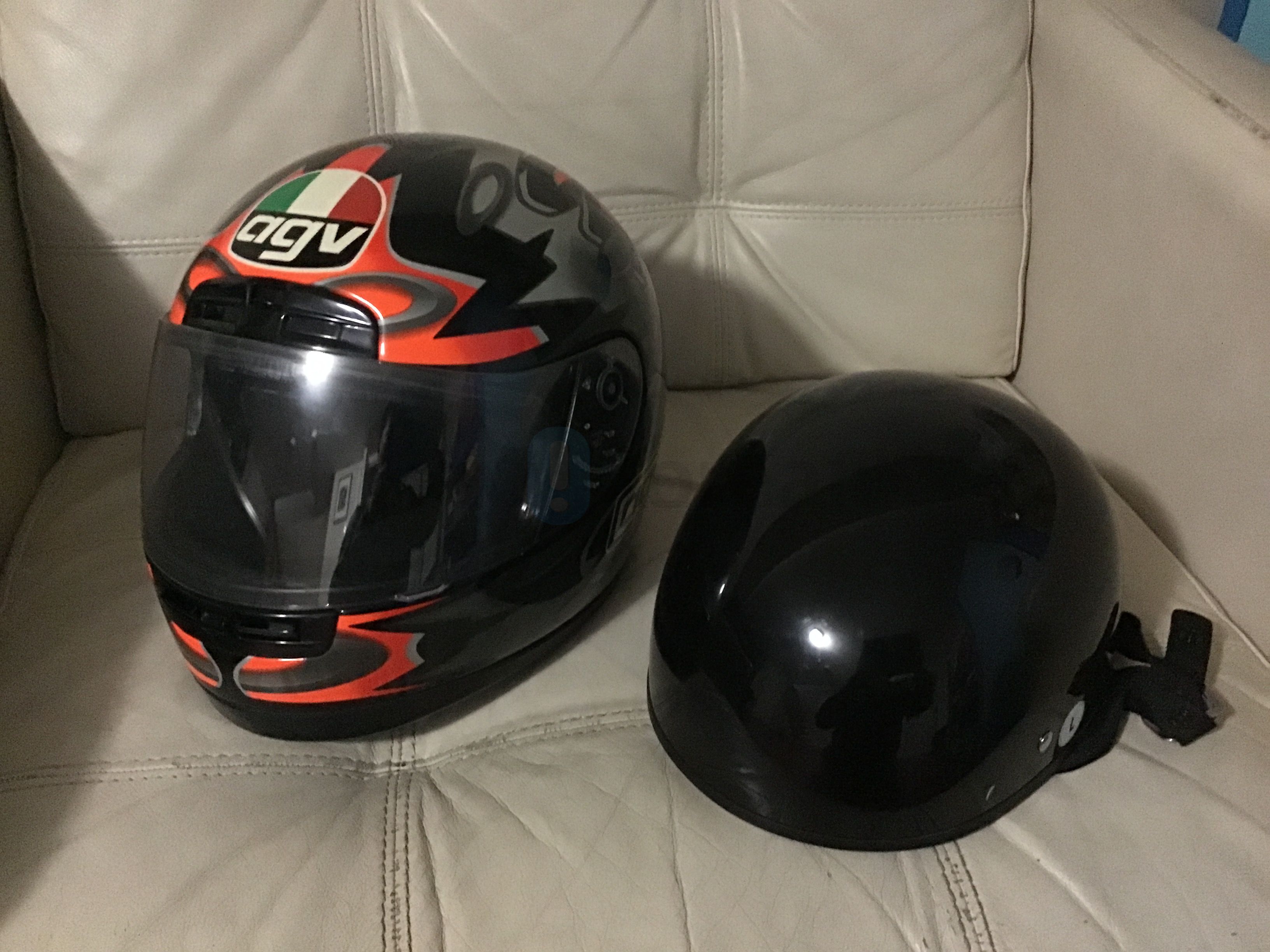 1 FULL FACE & 1 SUMMER OPEN FACE MOTORCYCLE HELMETS BOTH LARGE