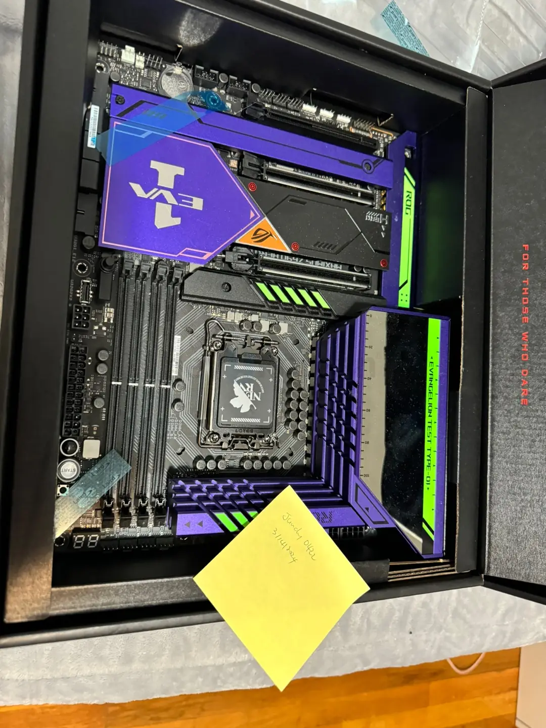 ROG MAXIMUS Z690 HERO EVA EDITION, ROG RYUJIN II 360 ARGB EVA EDITION