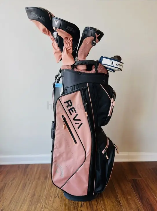 Callaway Reva 11 piece (Rose Gold) 여성 골프채 세트 팝니다
