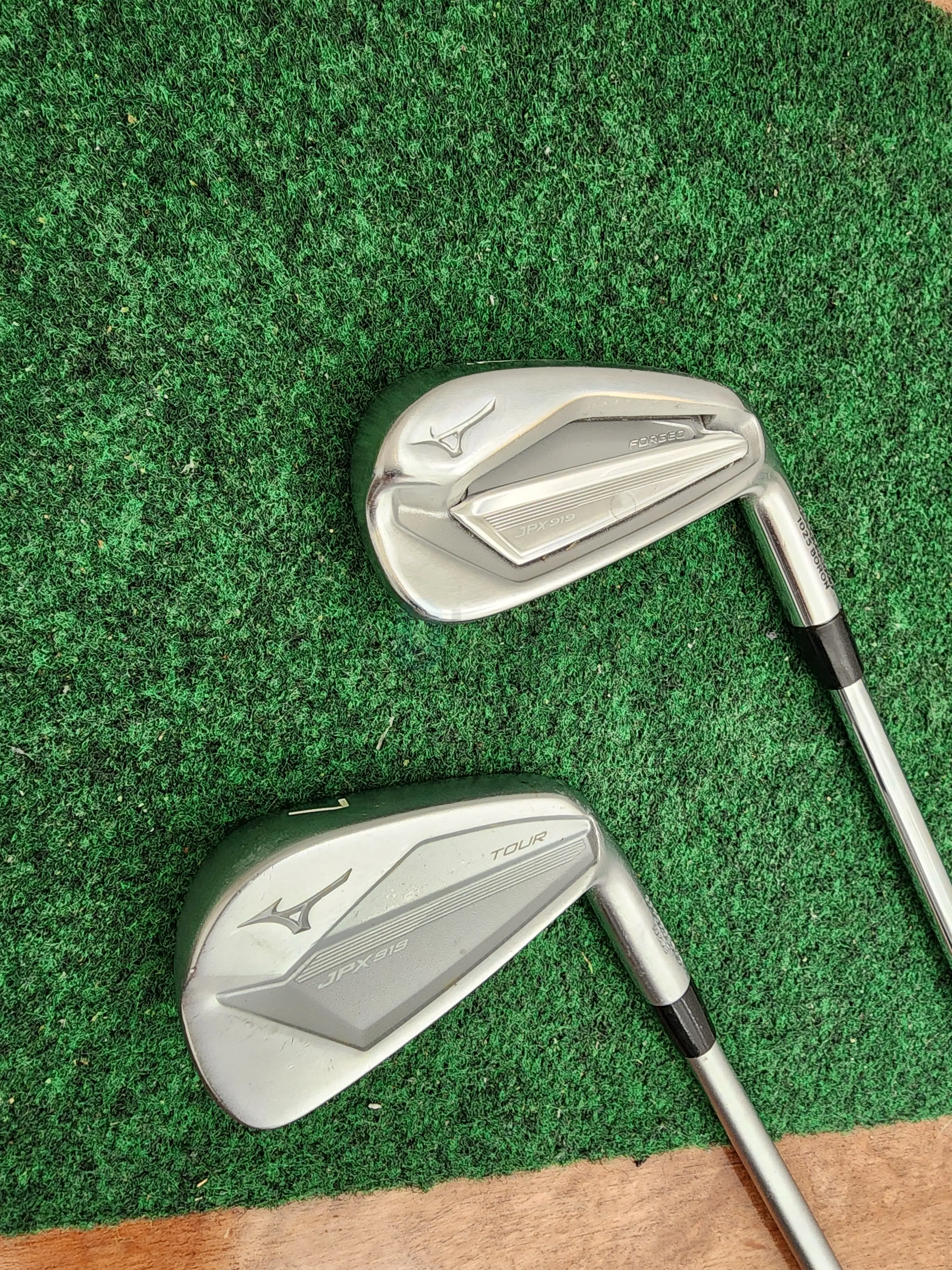 Mizuno iron set ( JPX 919 / JPX Forged )