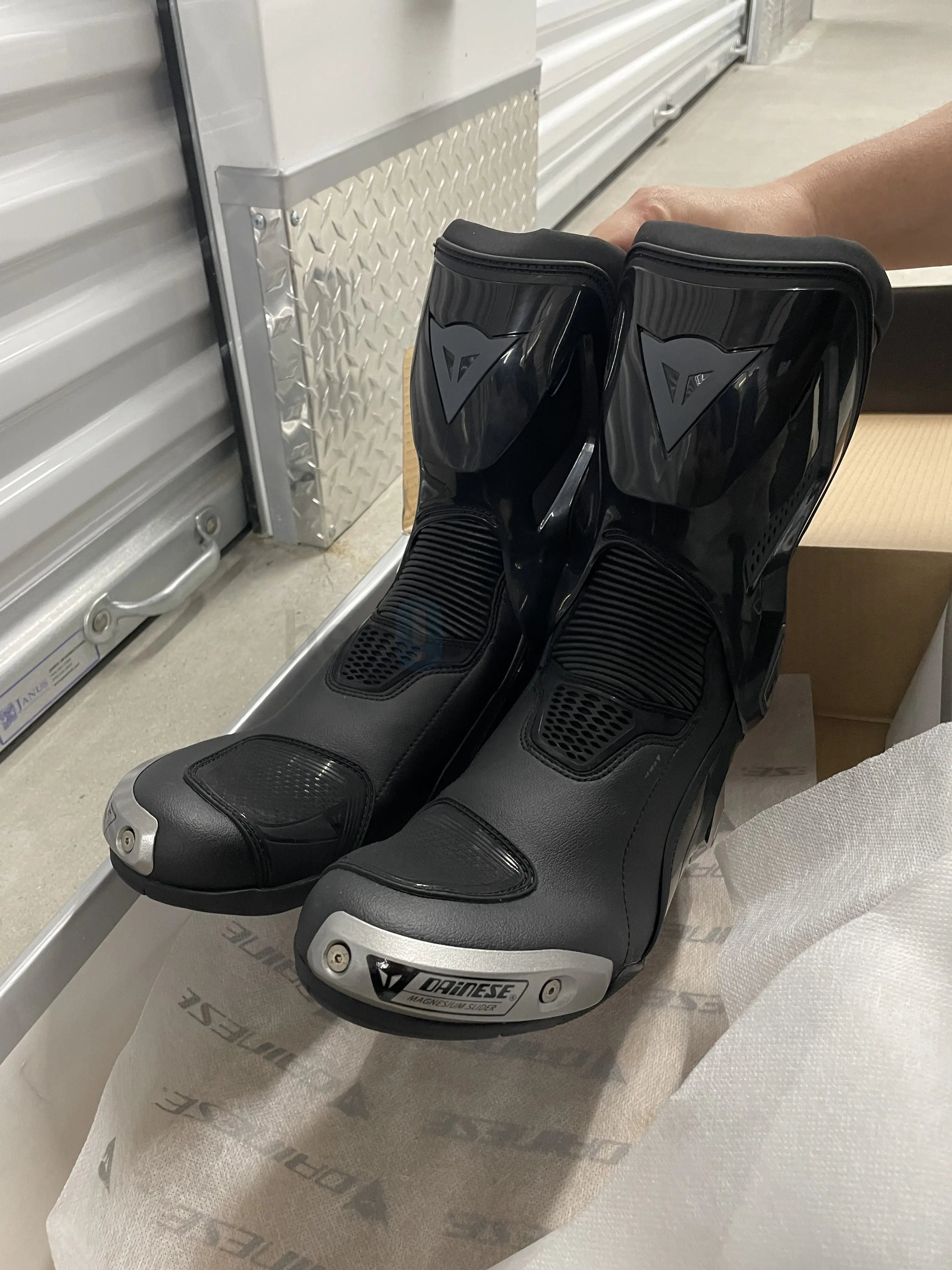 Dainese torque d1 out air boots 새제품 판매