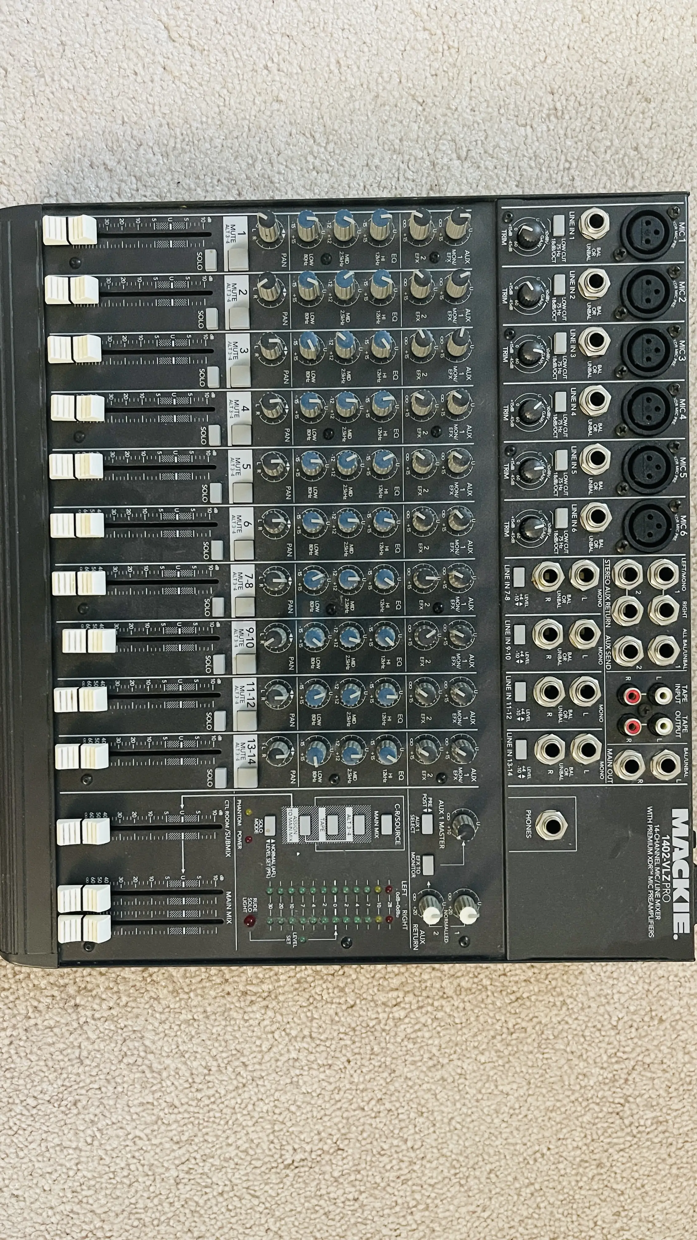 맥키 아나로그 믹서(Mackie 1402-vlz pro Mixer)