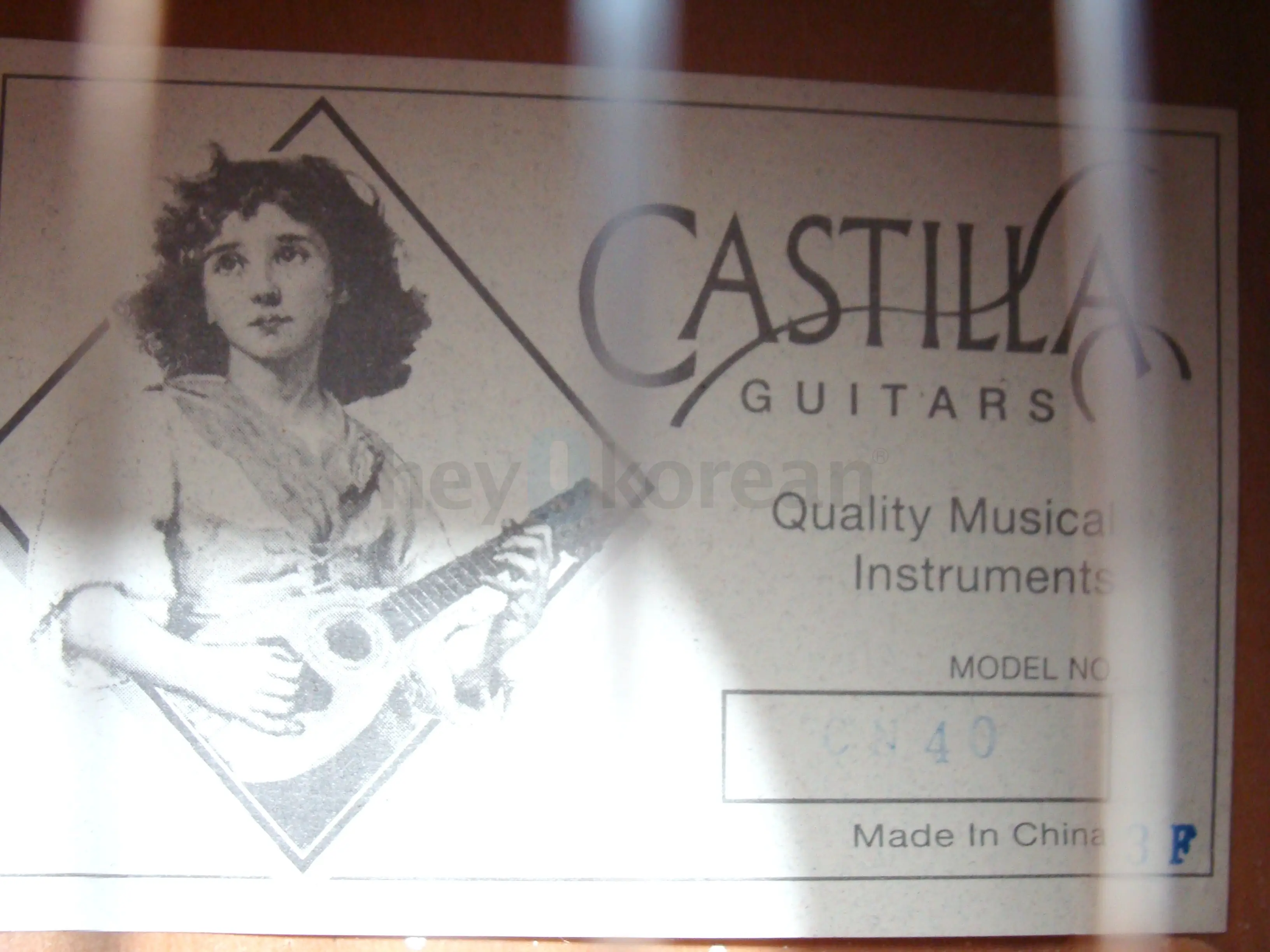 Castilla CN40 Acoustic Classical Guitar with Case 3/4 Size 36" Length