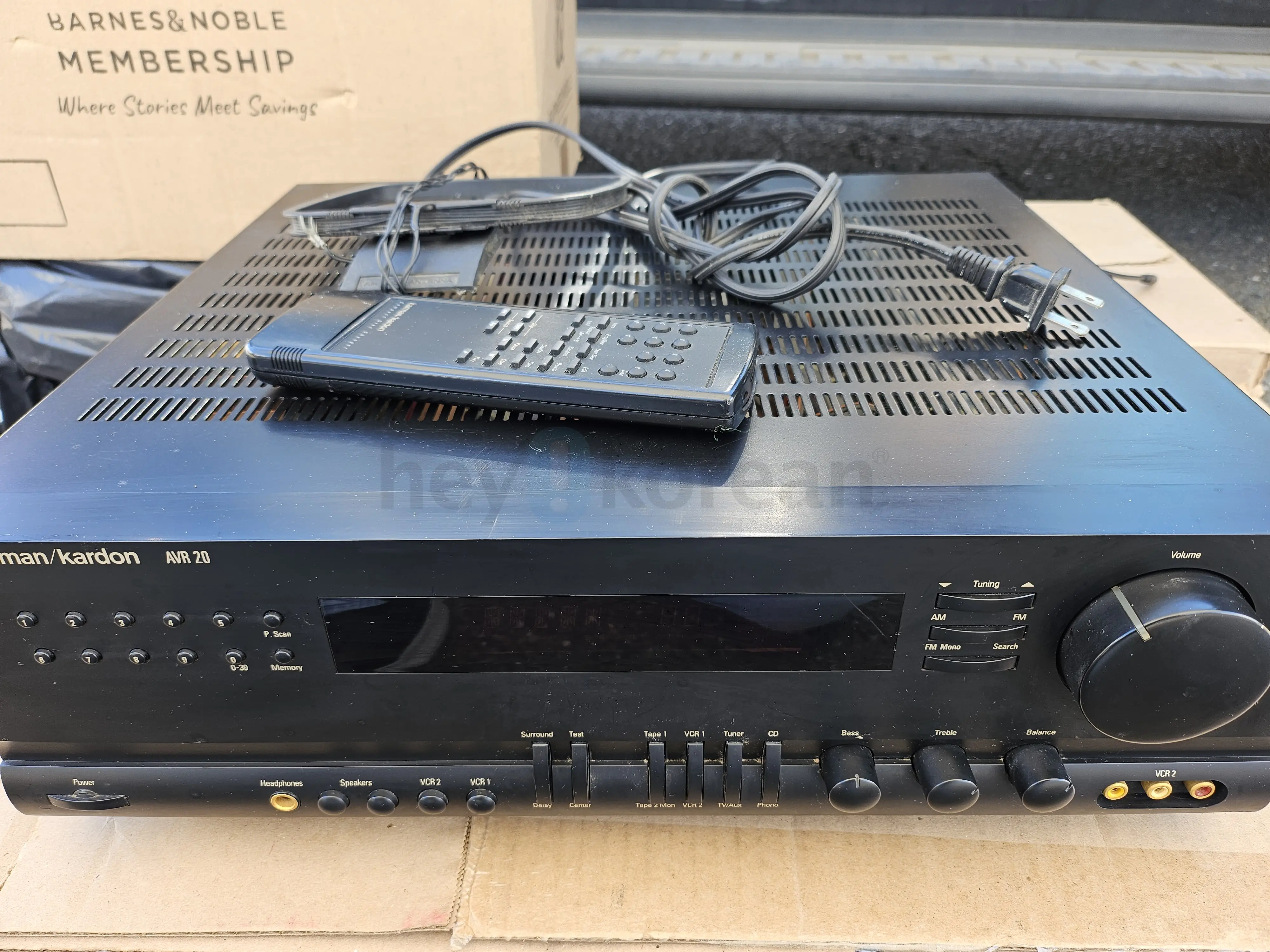Harmon Kardon AV Receiver AVR20 Surround 120V 60Hz 180W With Remote