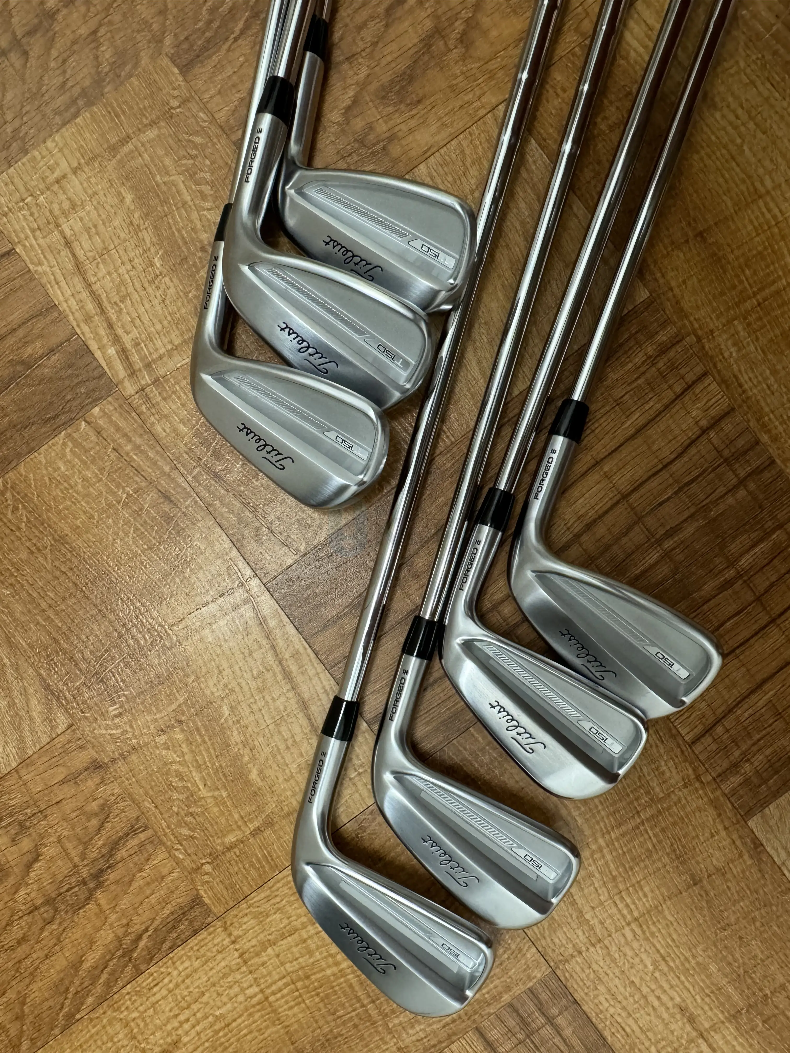 Titleist t150 iron set (modus 105s)