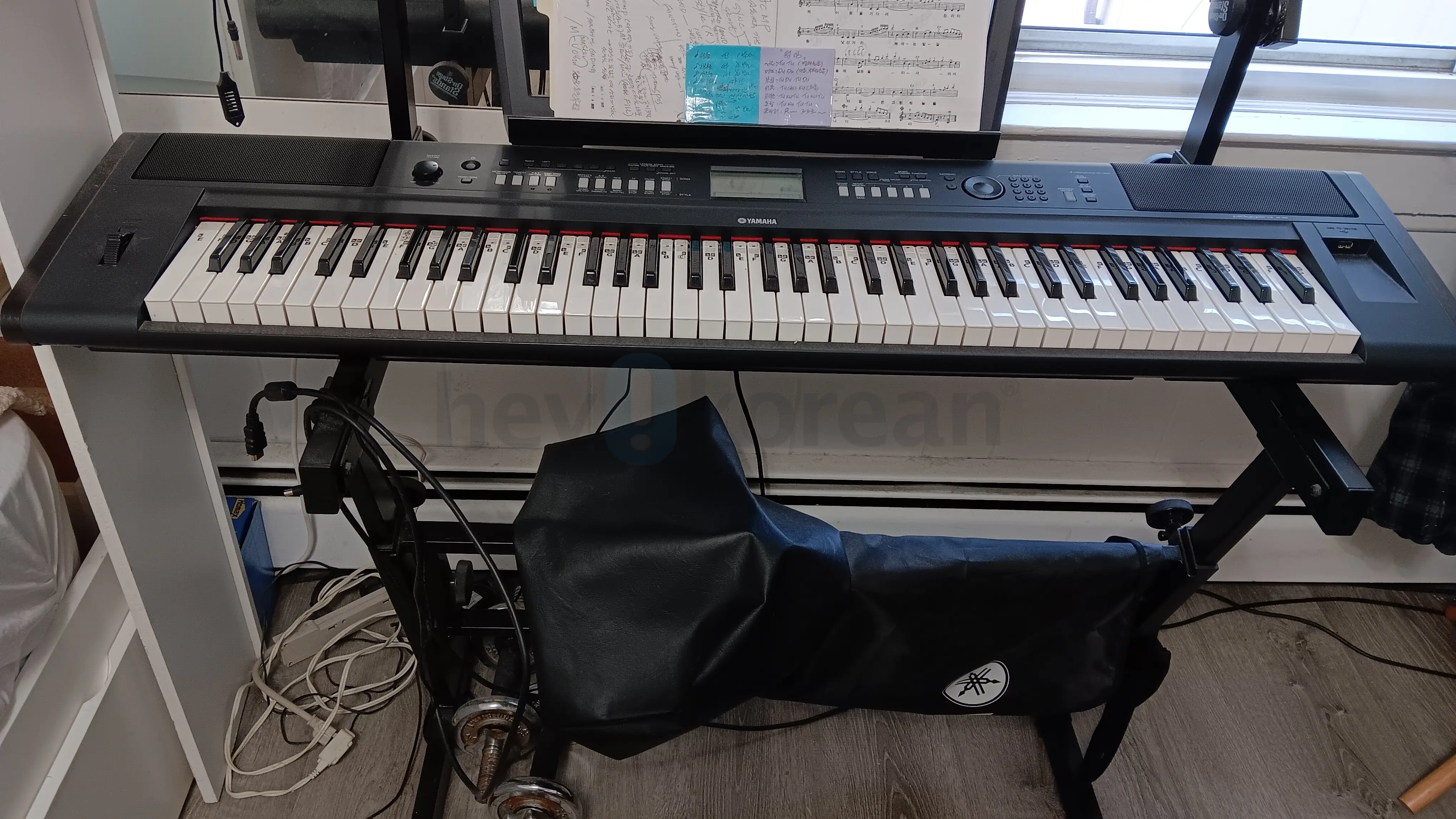 YAMAHA Piaggero NP-V80 Digital Piano
