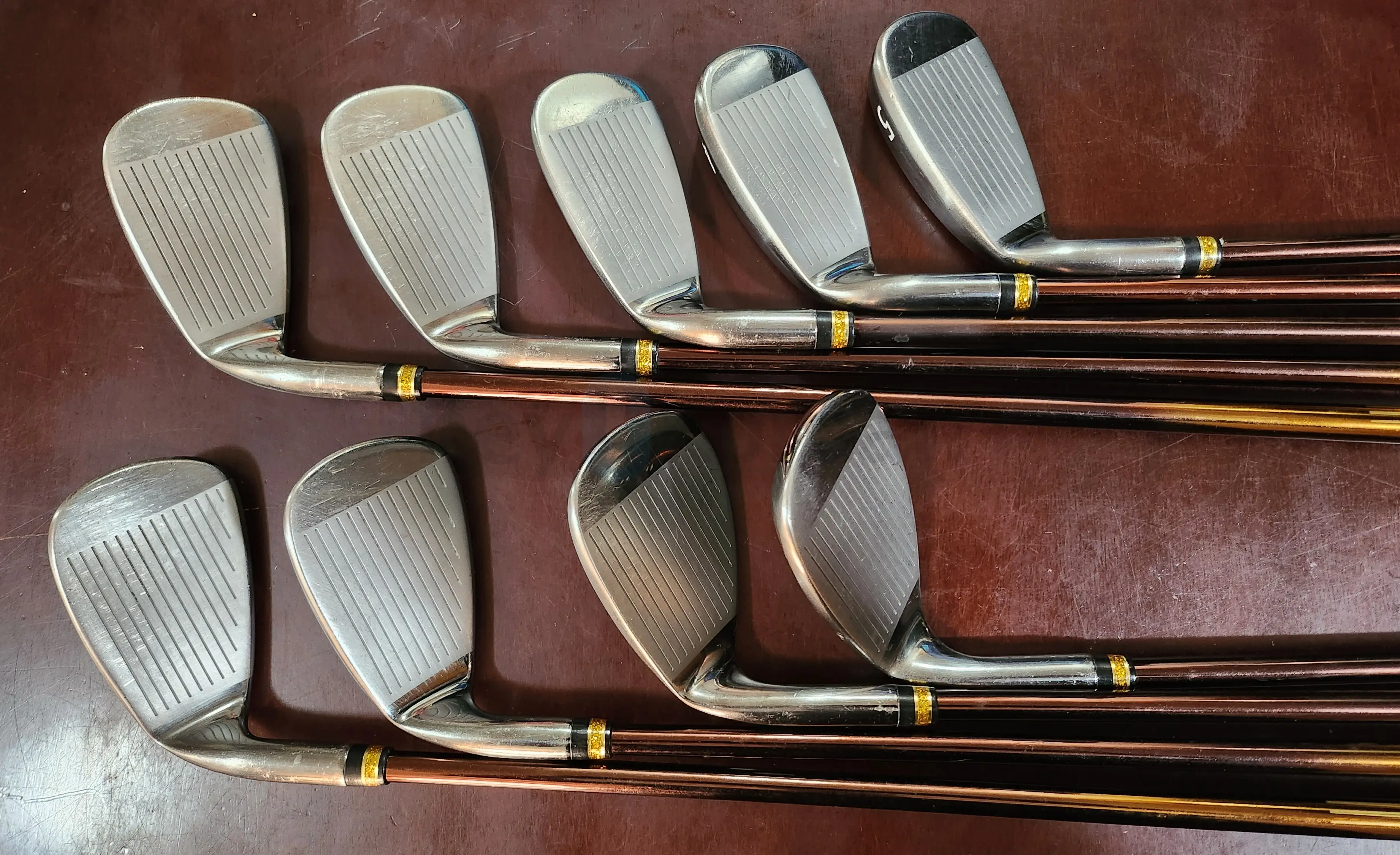 Maruman Majesty Gold Premium Iron set 4 to S ( 9 Irons )