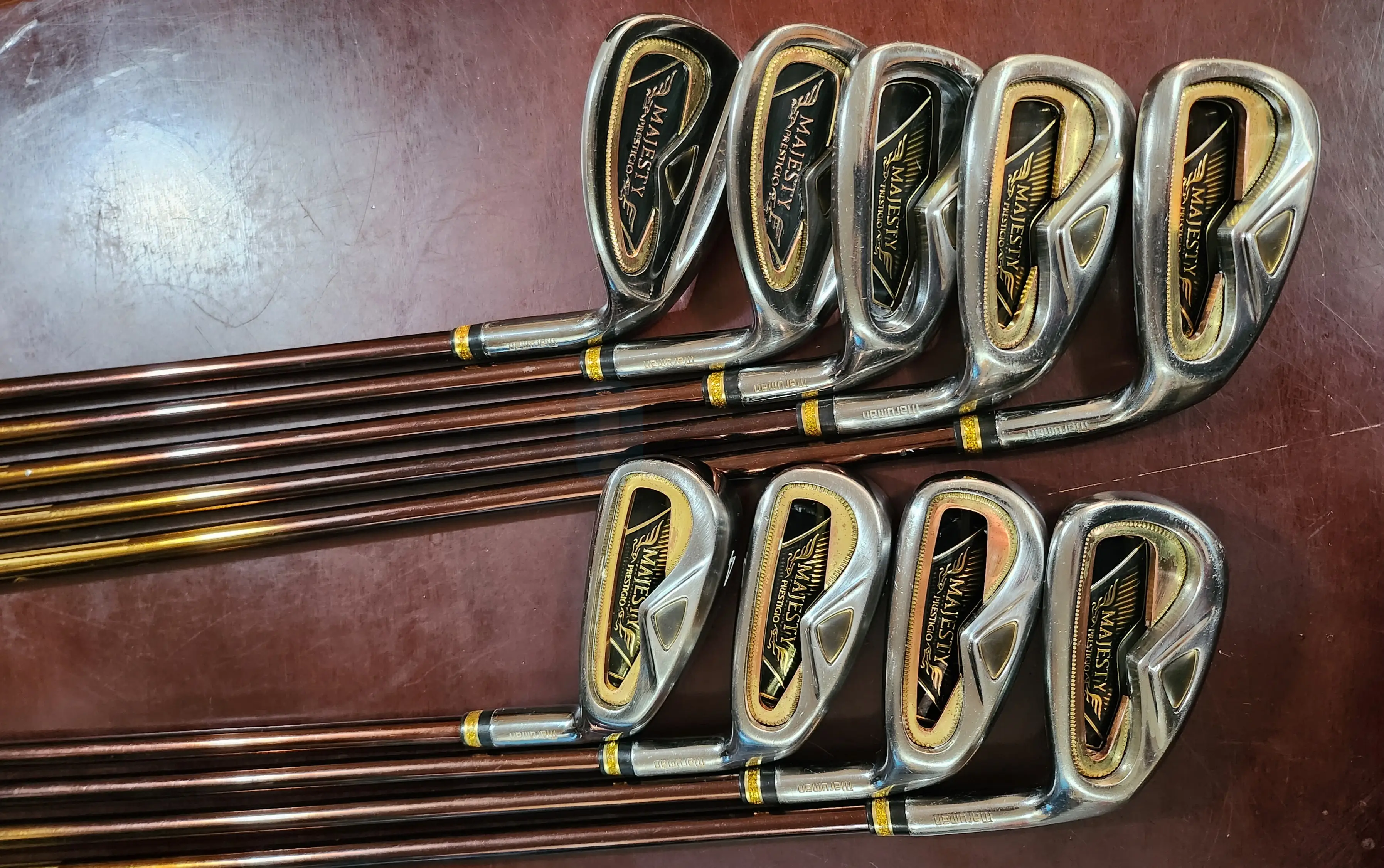 Maruman Majesty Gold Premium Iron set 4 to S ( 9 Irons )