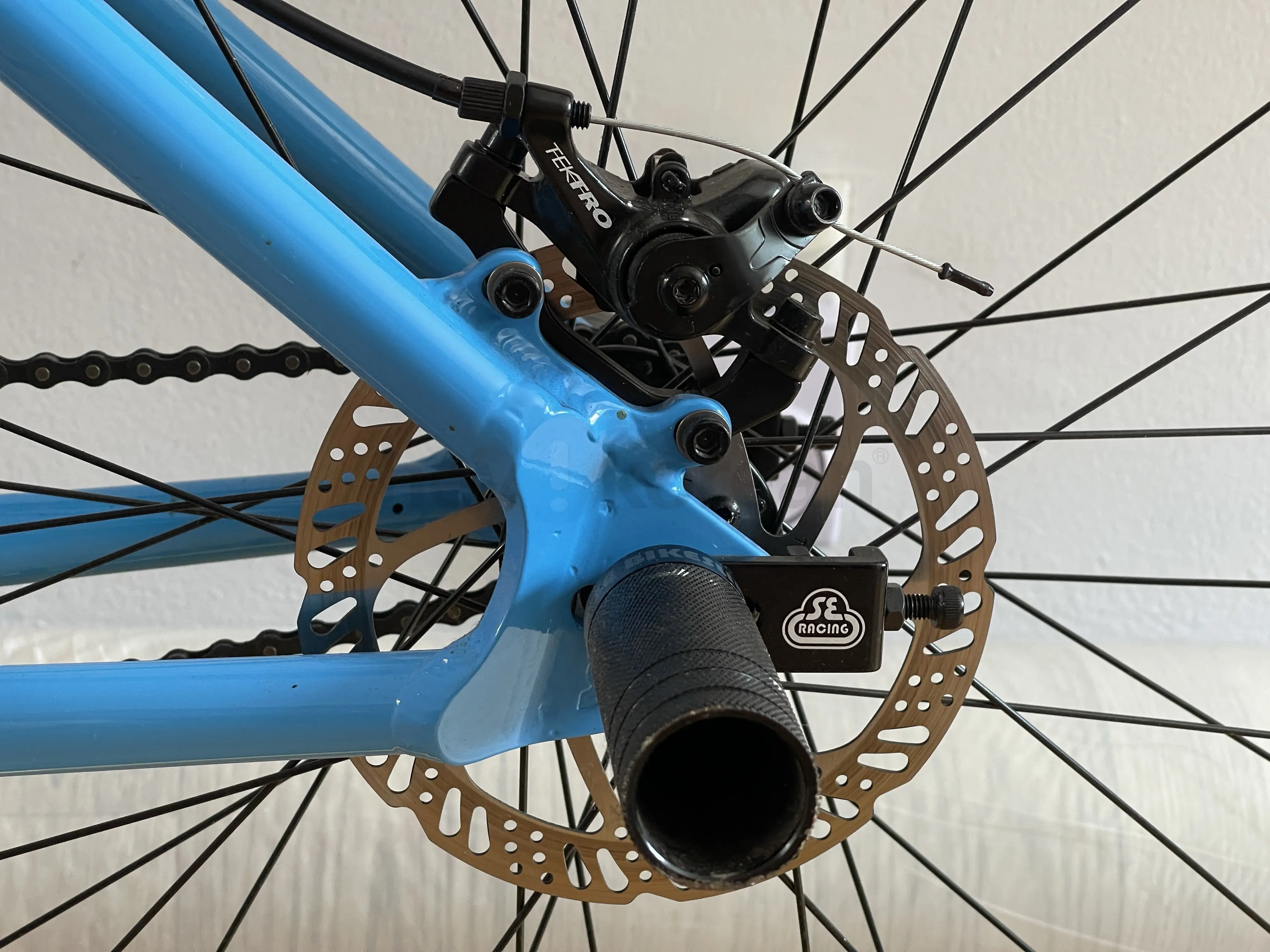 SE BIKES Maniacc Flyer 27.5 + Steadyrack Bike Racks