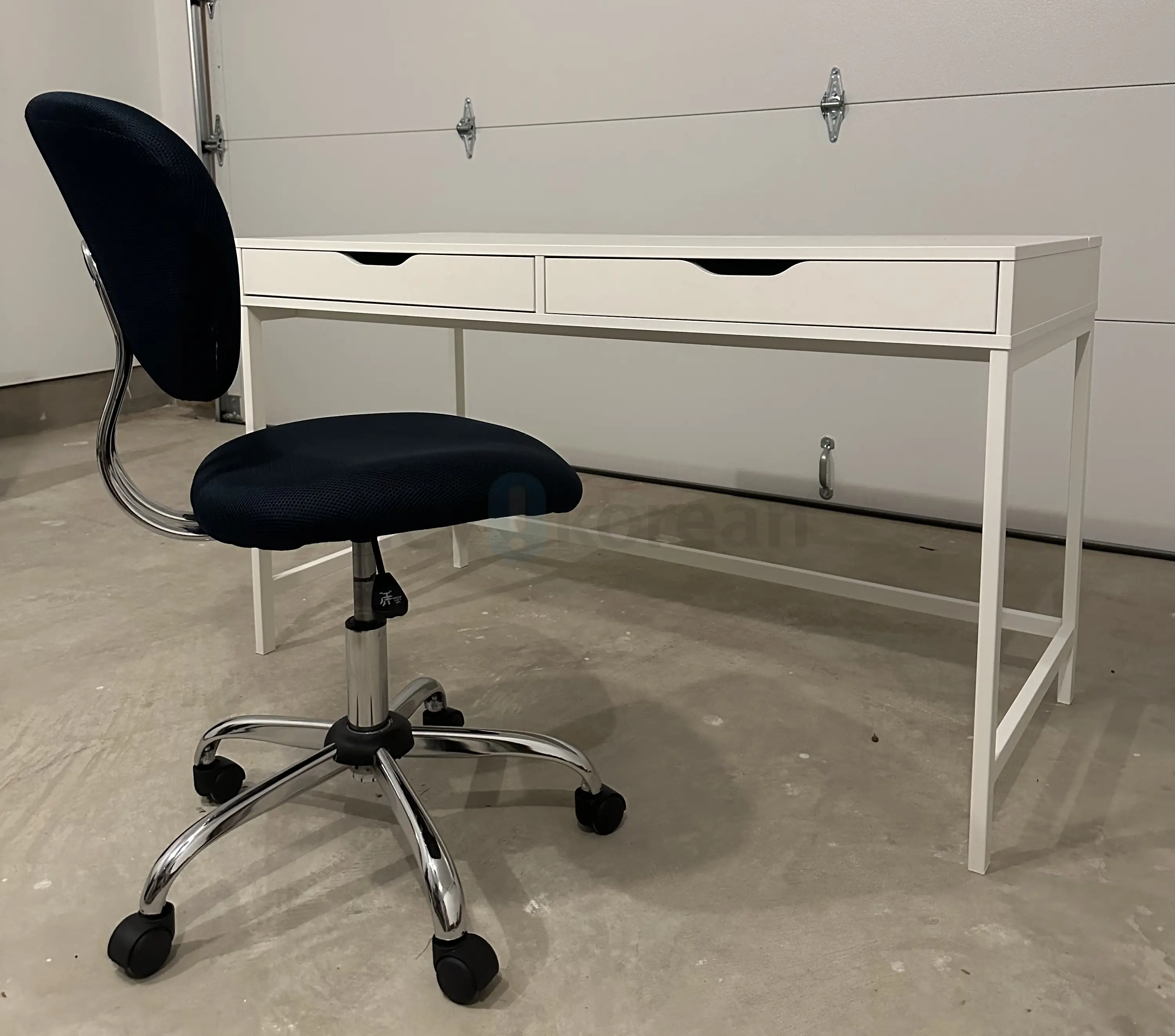 Desk & Chair