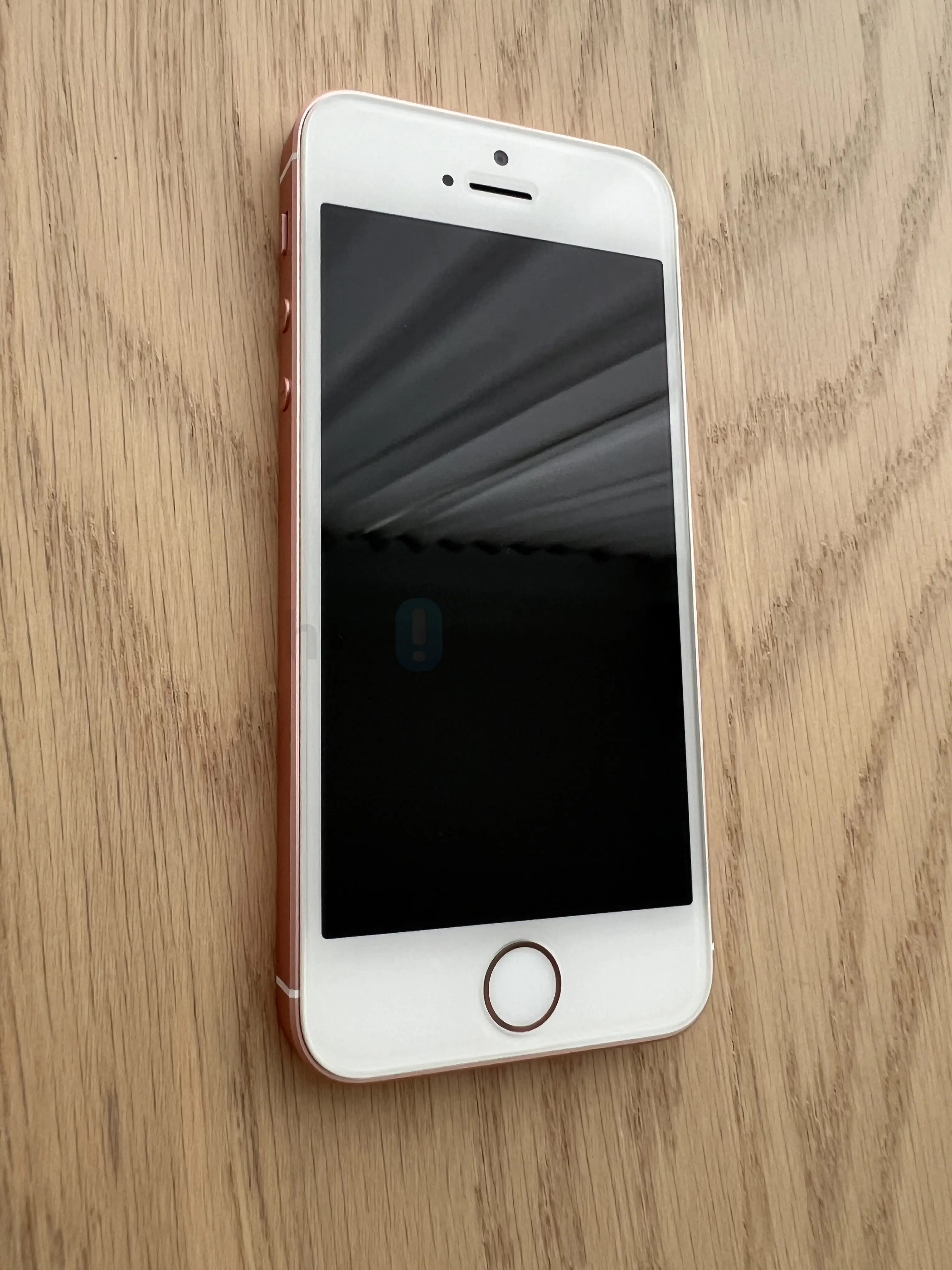 [NEW] Apple iPhone SE (1st Gen) - 16GB - Unlocked