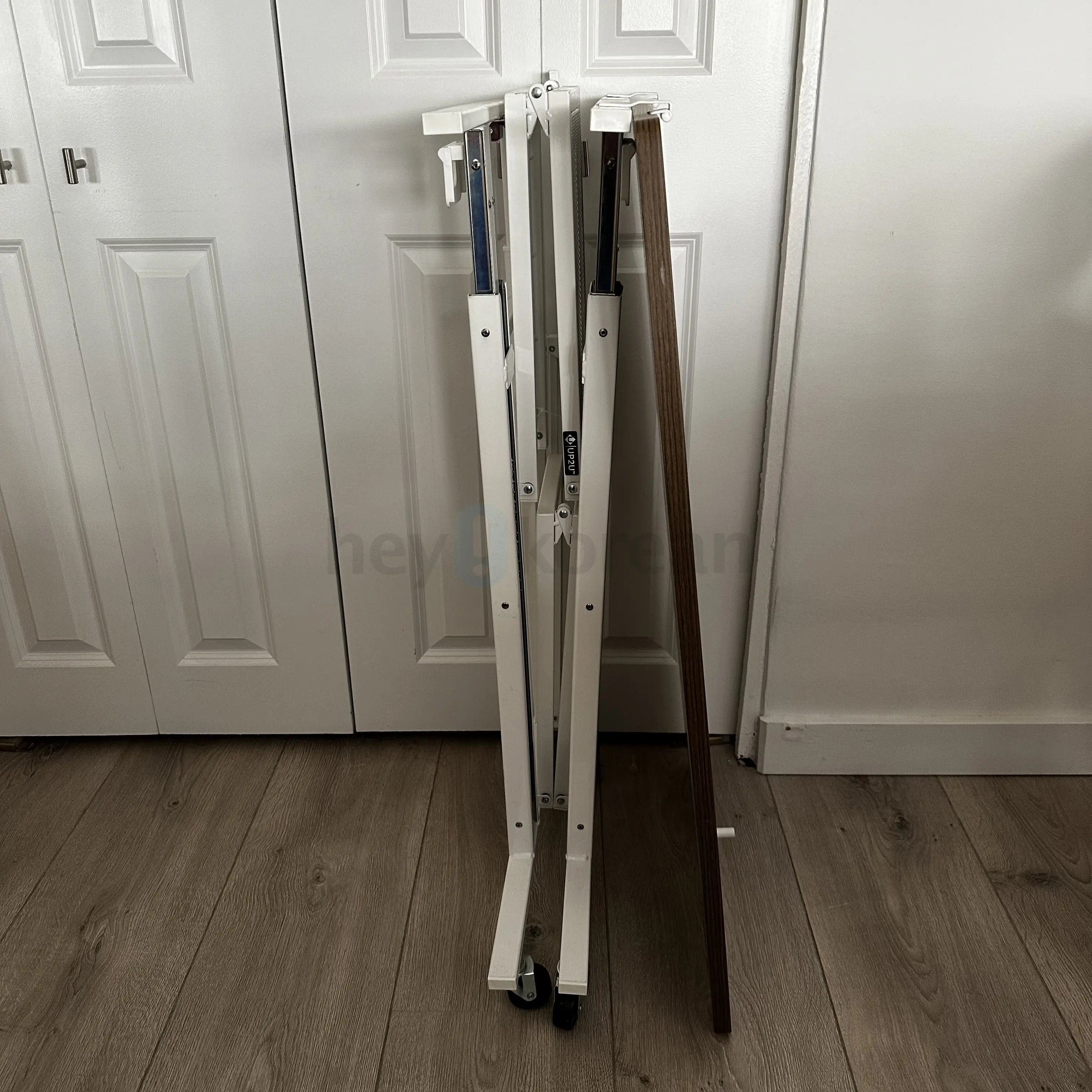 Folding - Height adjustable desk