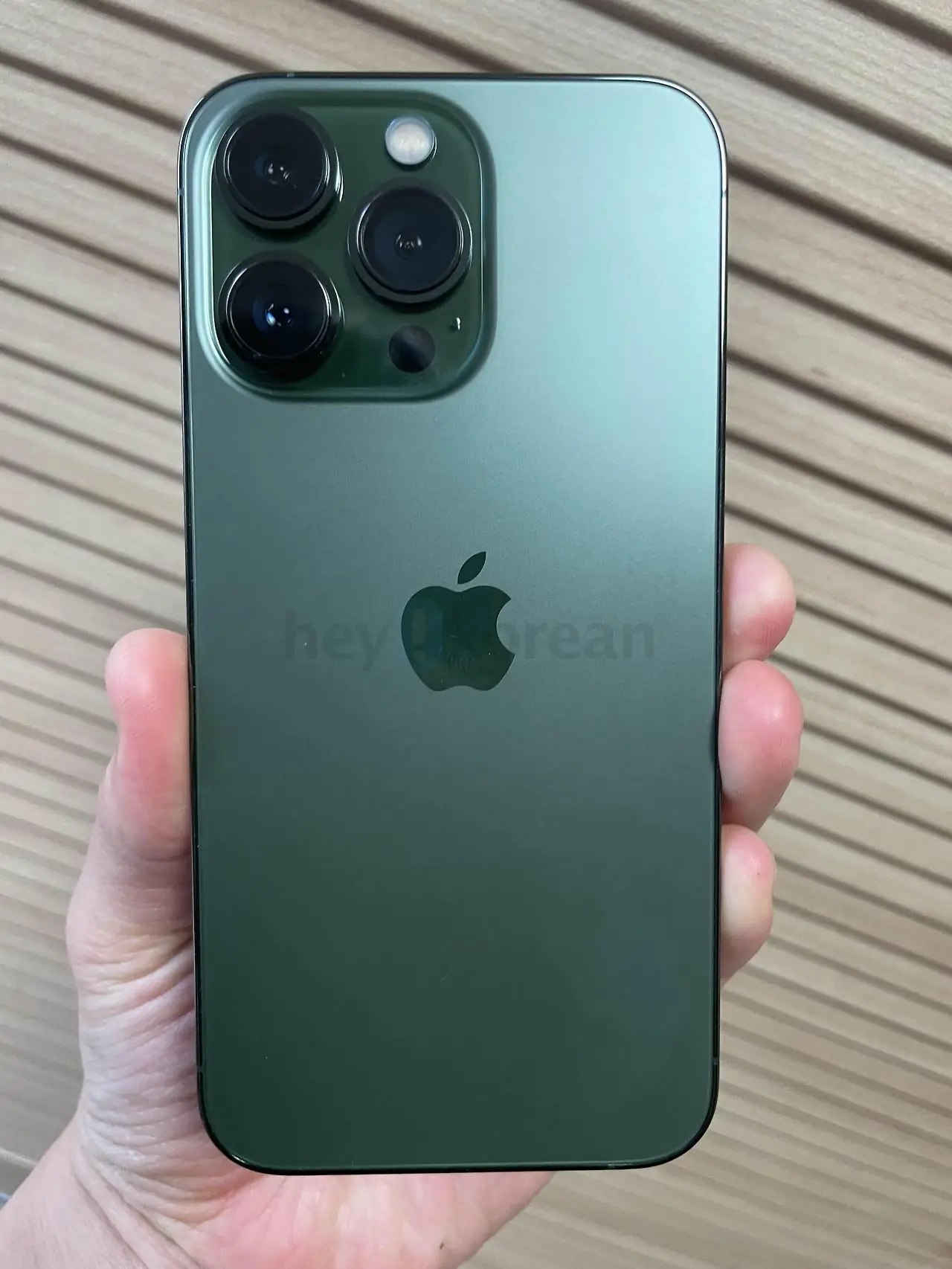 Excellent Condition Iphone 13 pro Alpine Green 512gb