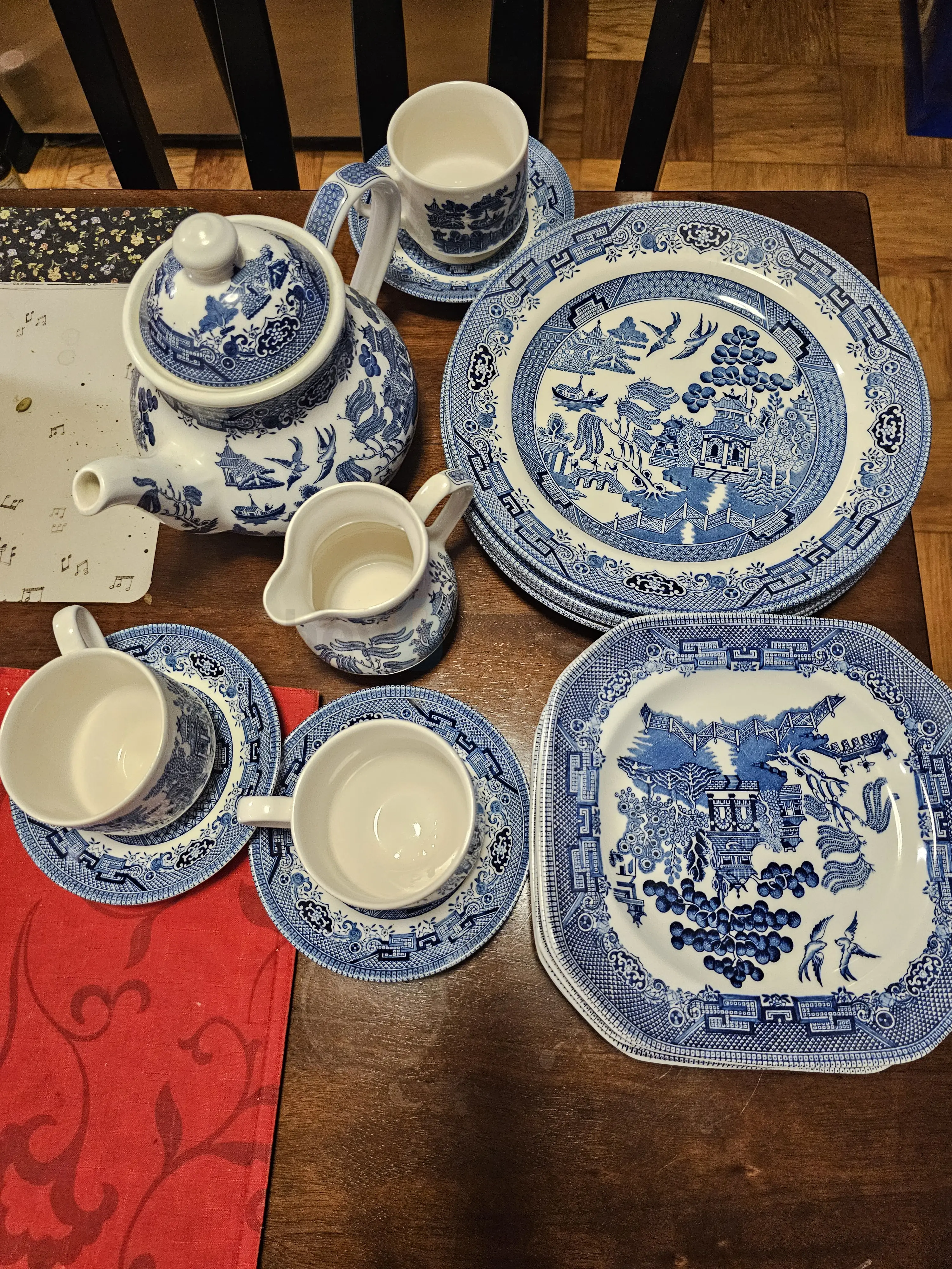 Johnson Bros England Dinnerware