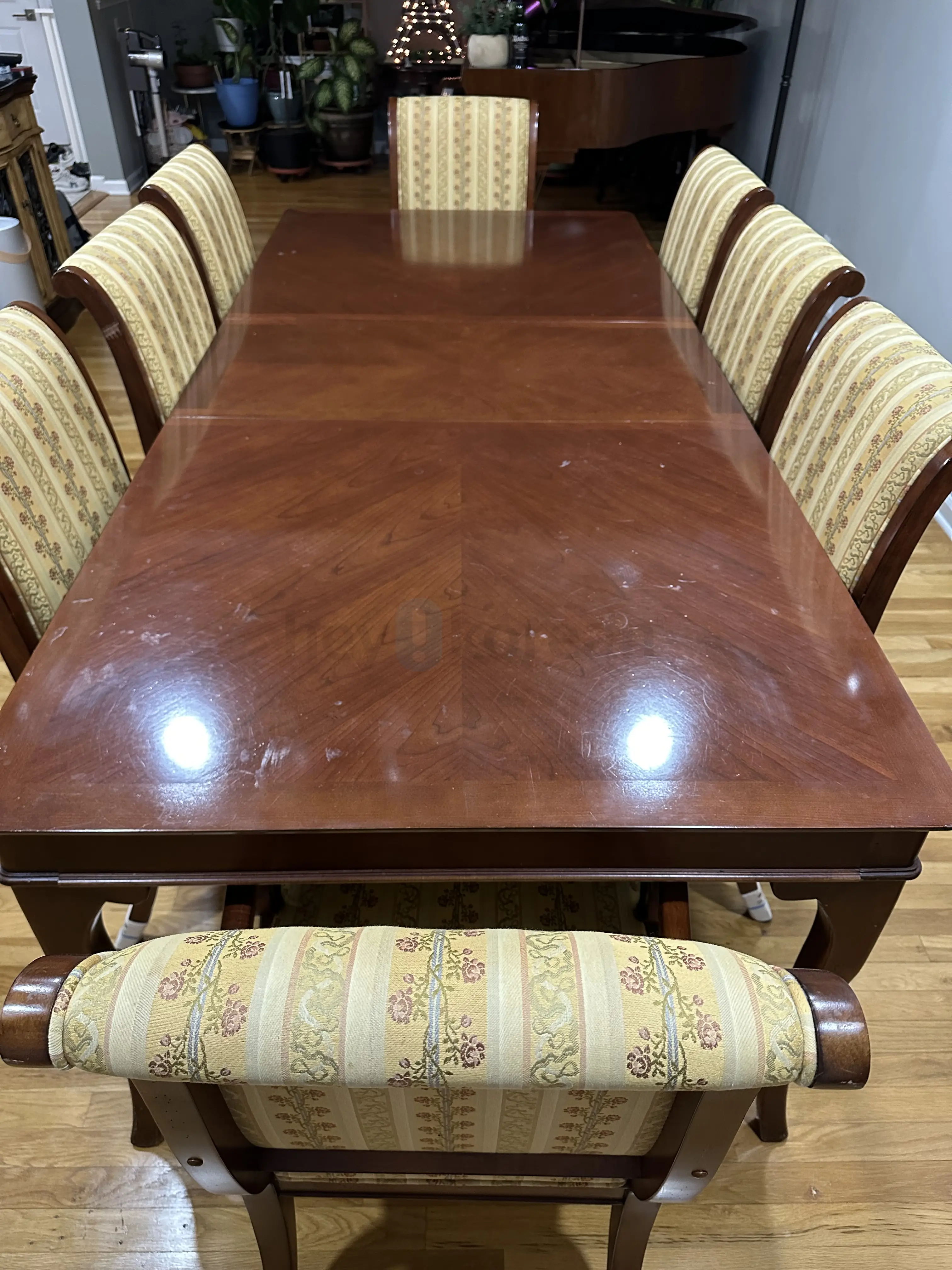 Drexel Heritage Dining Table and Chairs