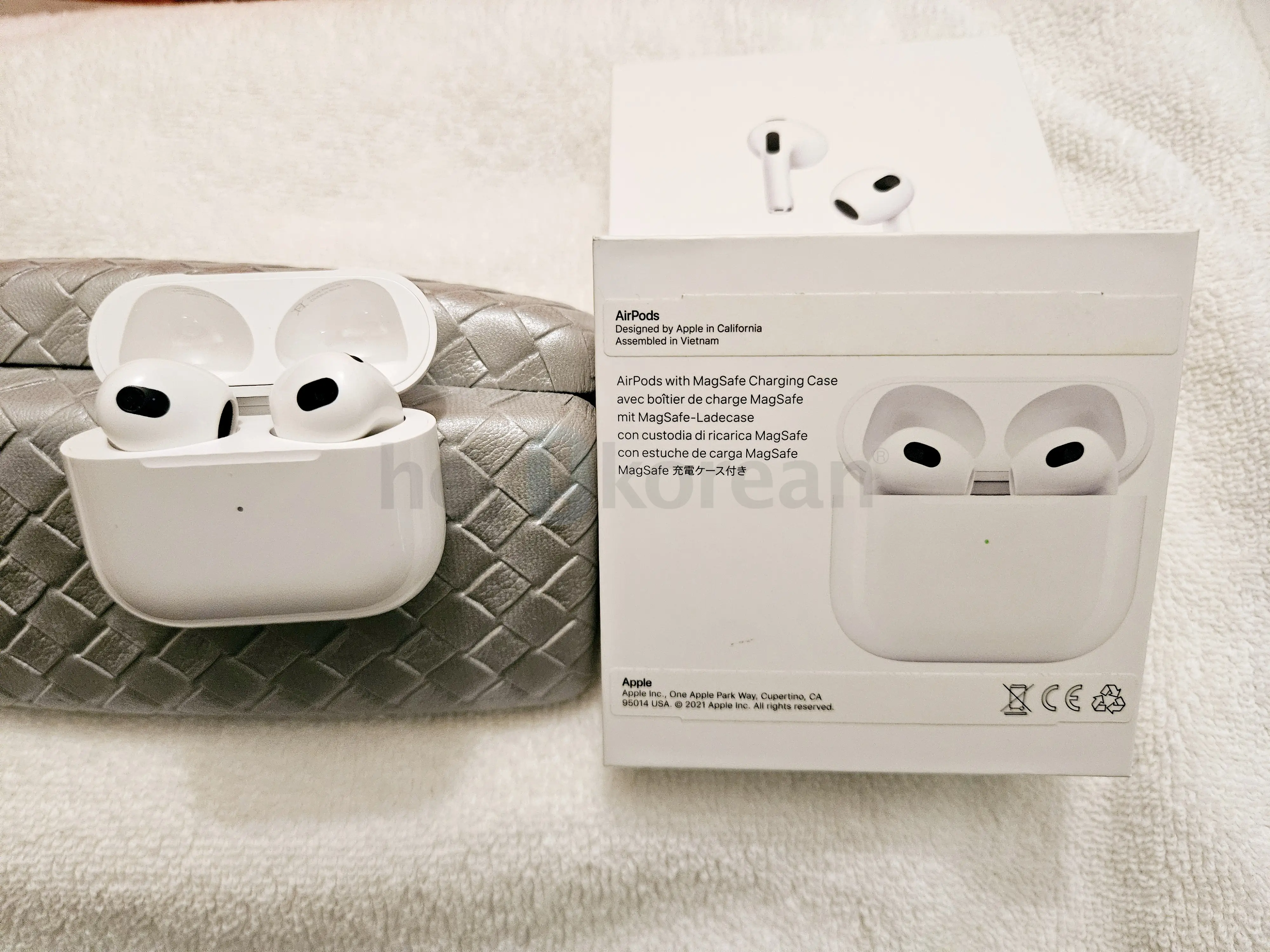 AirPods (3rd generation)