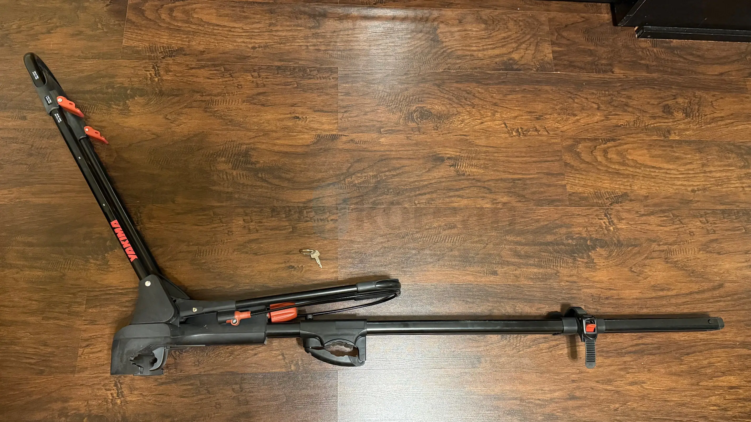 자전거 랙 - 자동차 지붕에 올리는. YAKIMA FRONTLOADER BIKE RACK with Lock / Key