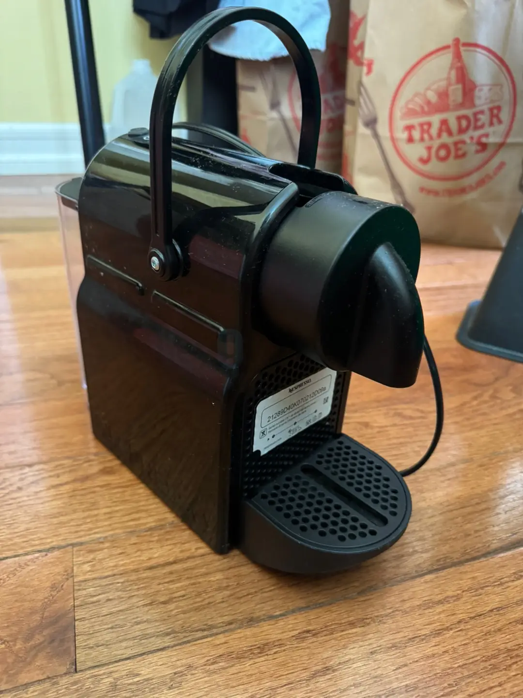 네스프레소 커피머신 Nespresso Inissia Coffee Machine