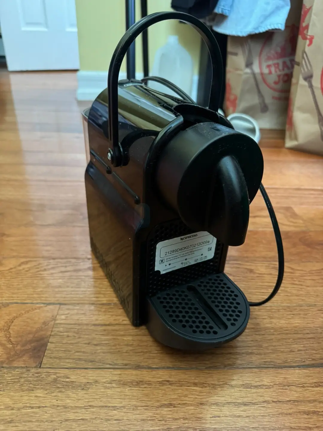네스프레소 커피머신 Nespresso Inissia Coffee Machine