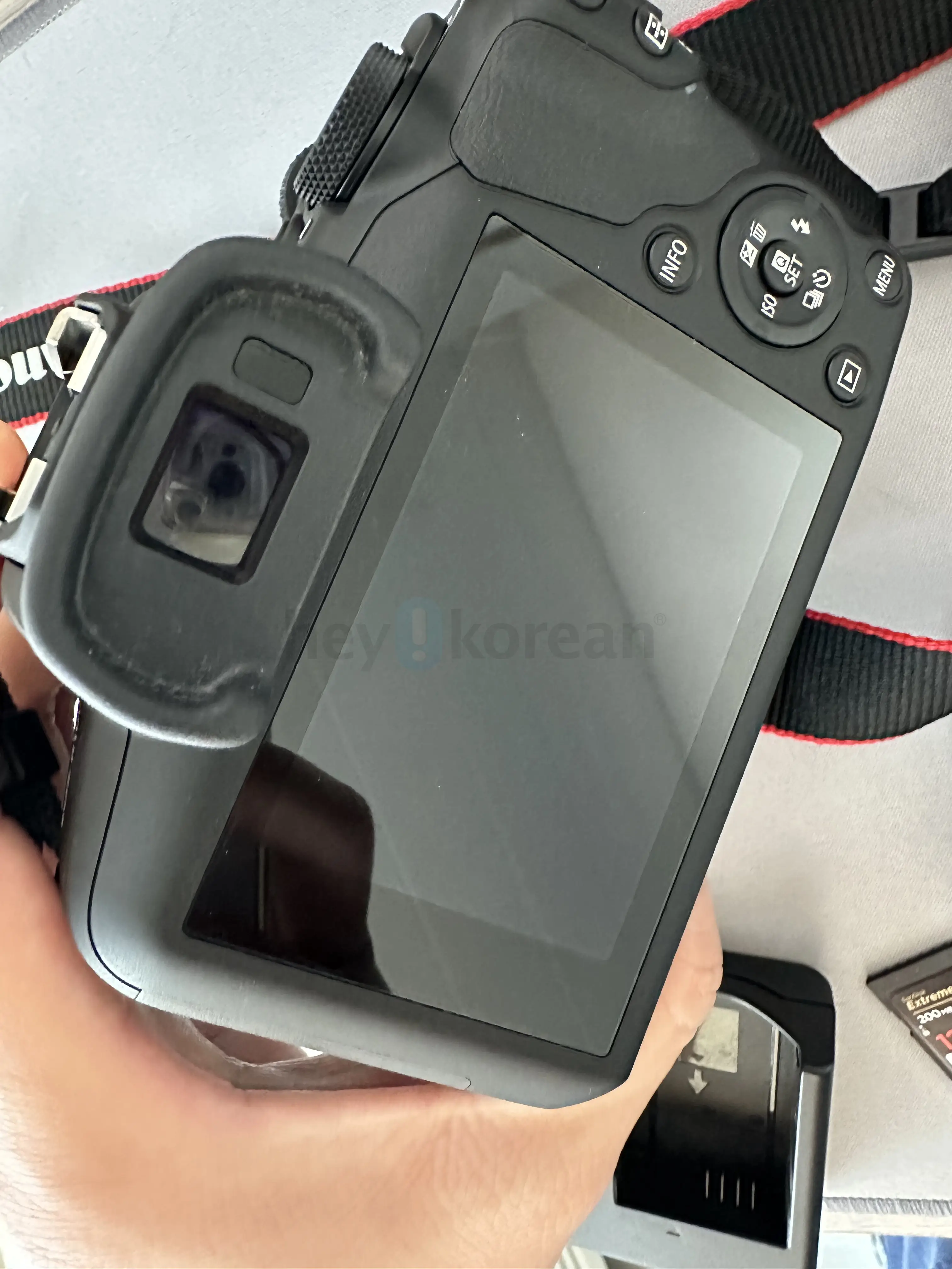 Canon EOS R100 Mirrorless Camera RF-S18-45mm F4.5-6.3 is STM Lens Kit ...