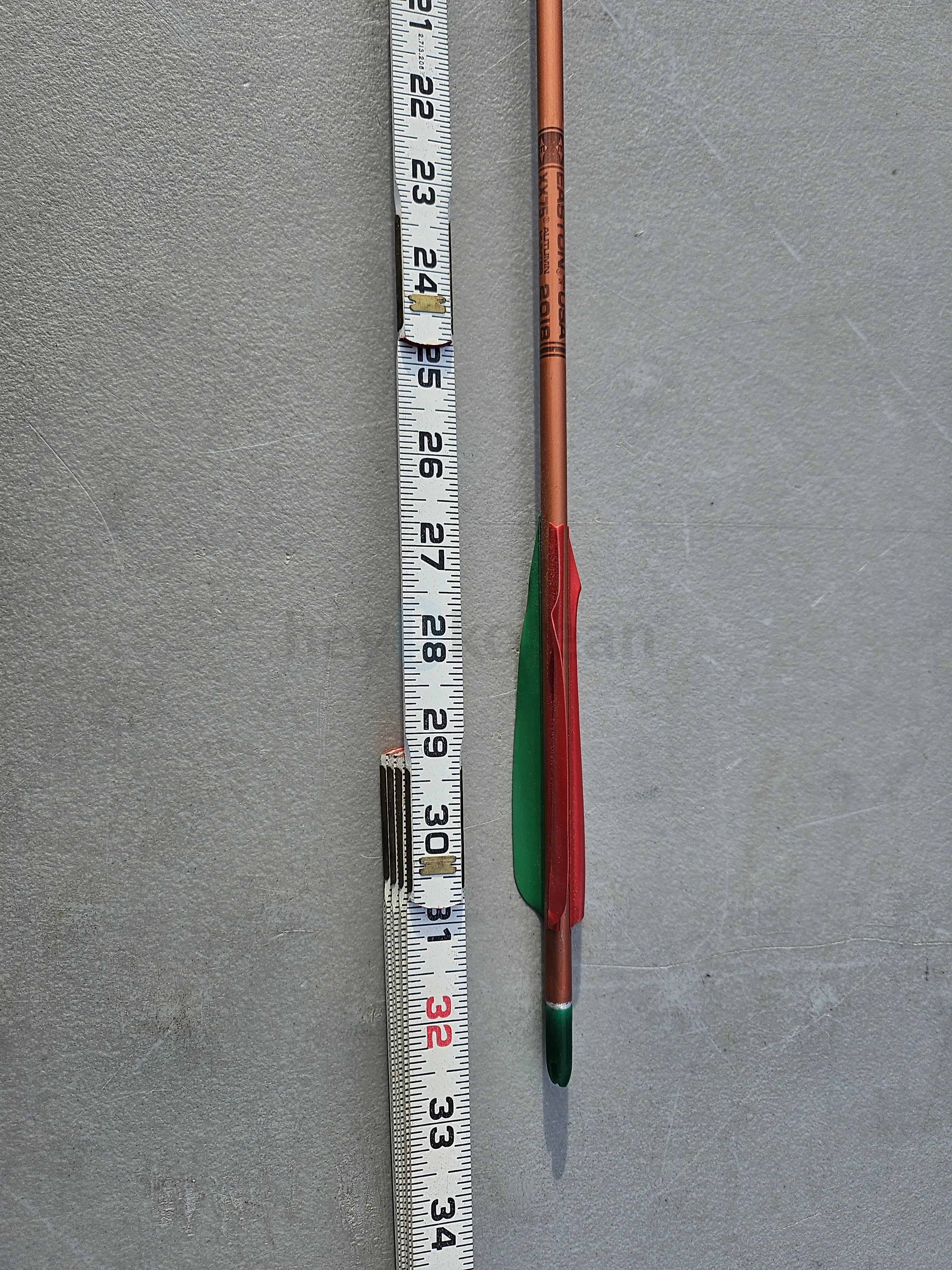 Beau bow and arrows with Case